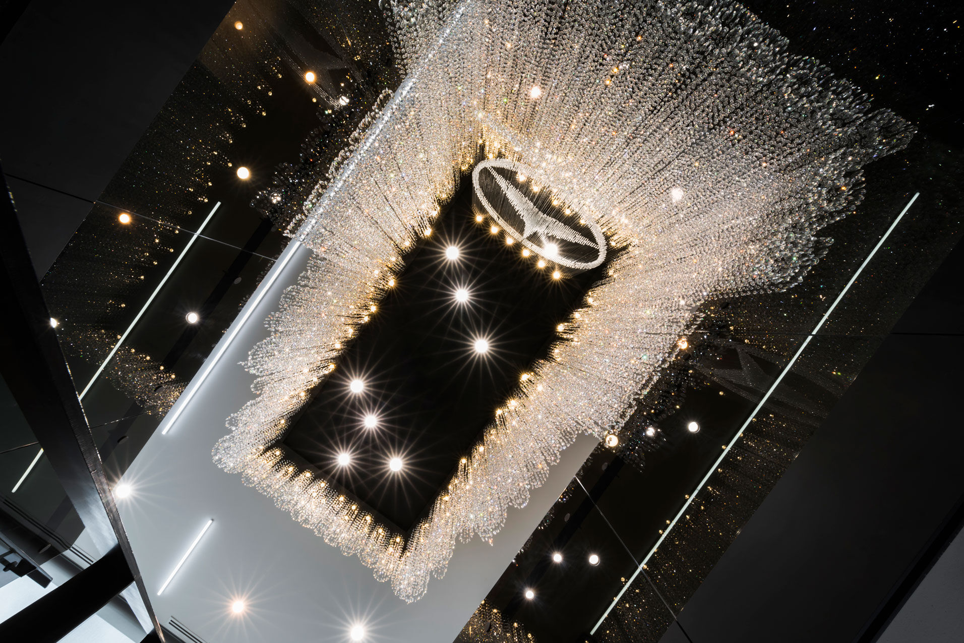 Gallery of Mercedes-Benz Thailand Headquarters | pbm | Media - 3