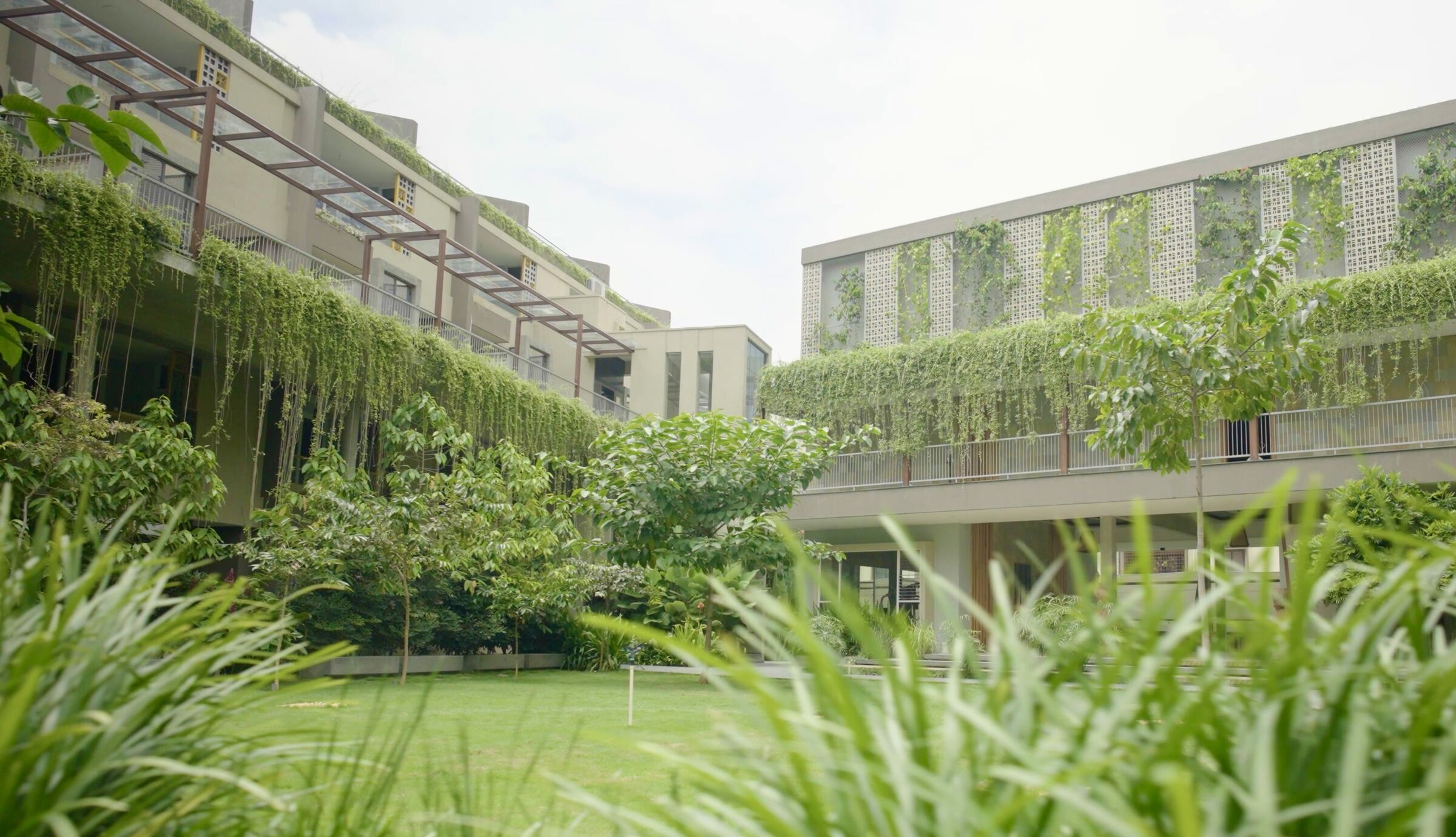 Gallery of Alaya Villament | SENSCAPE architects | Media - 1