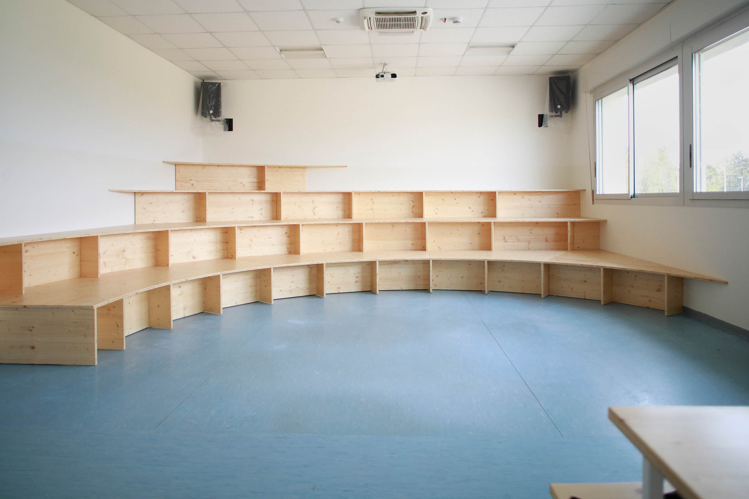 Unconventional spaces of learning: The Debate Room | zuloark | Archello