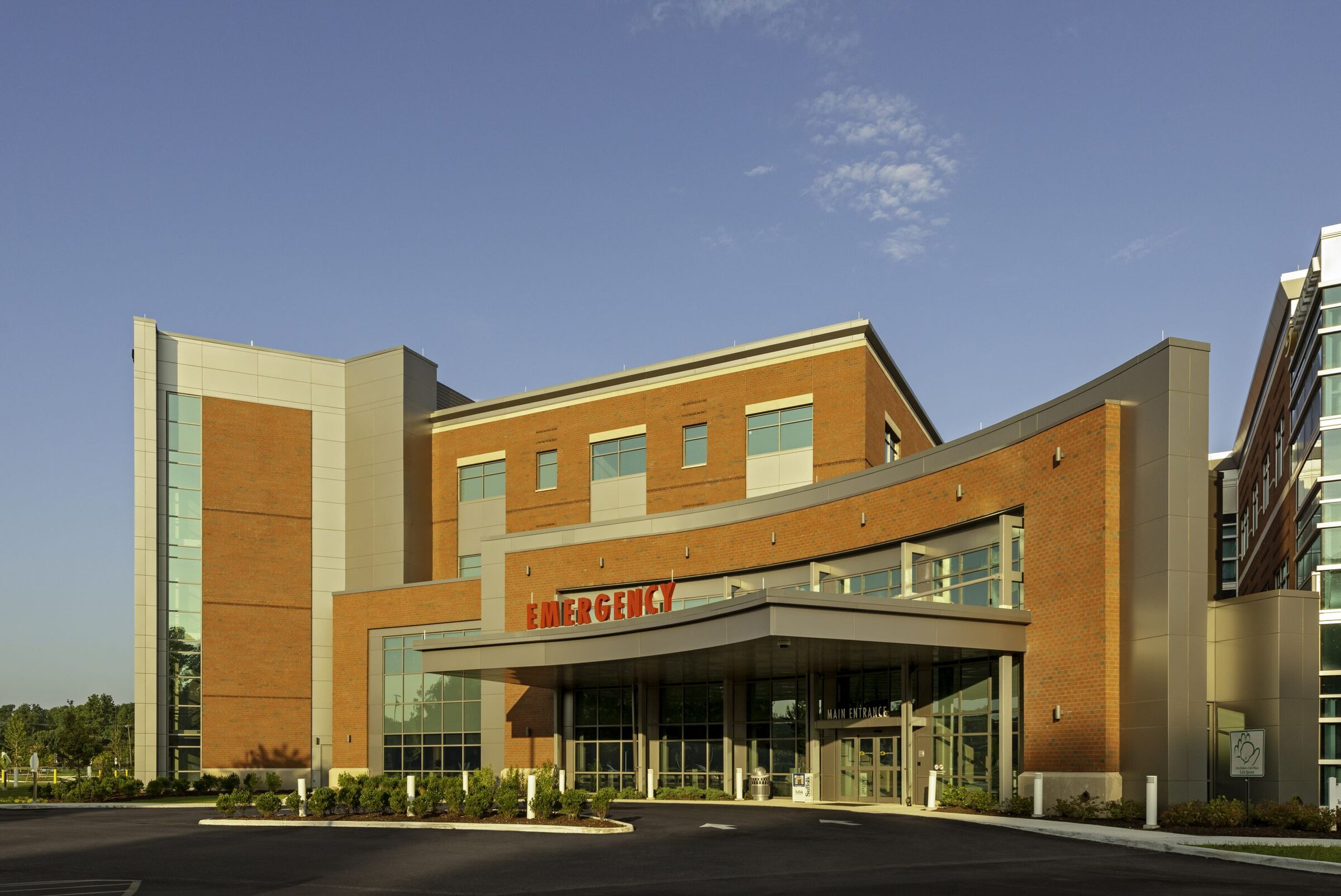 Sentara BelleHarbour | ALPOLIC™ | Metal Composites Materials | Archello