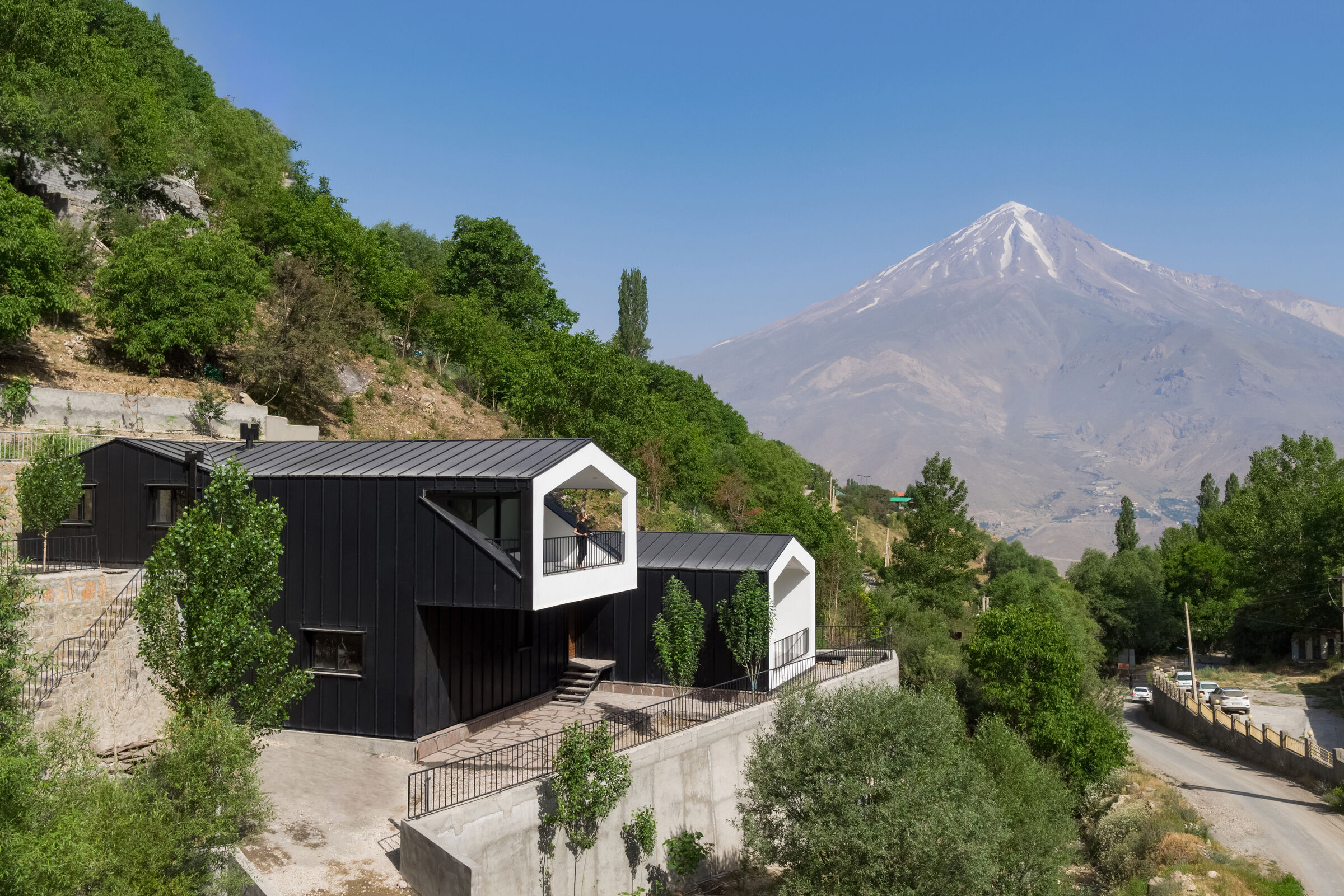 Parallel Villa | Ghasem Navaei | Archello