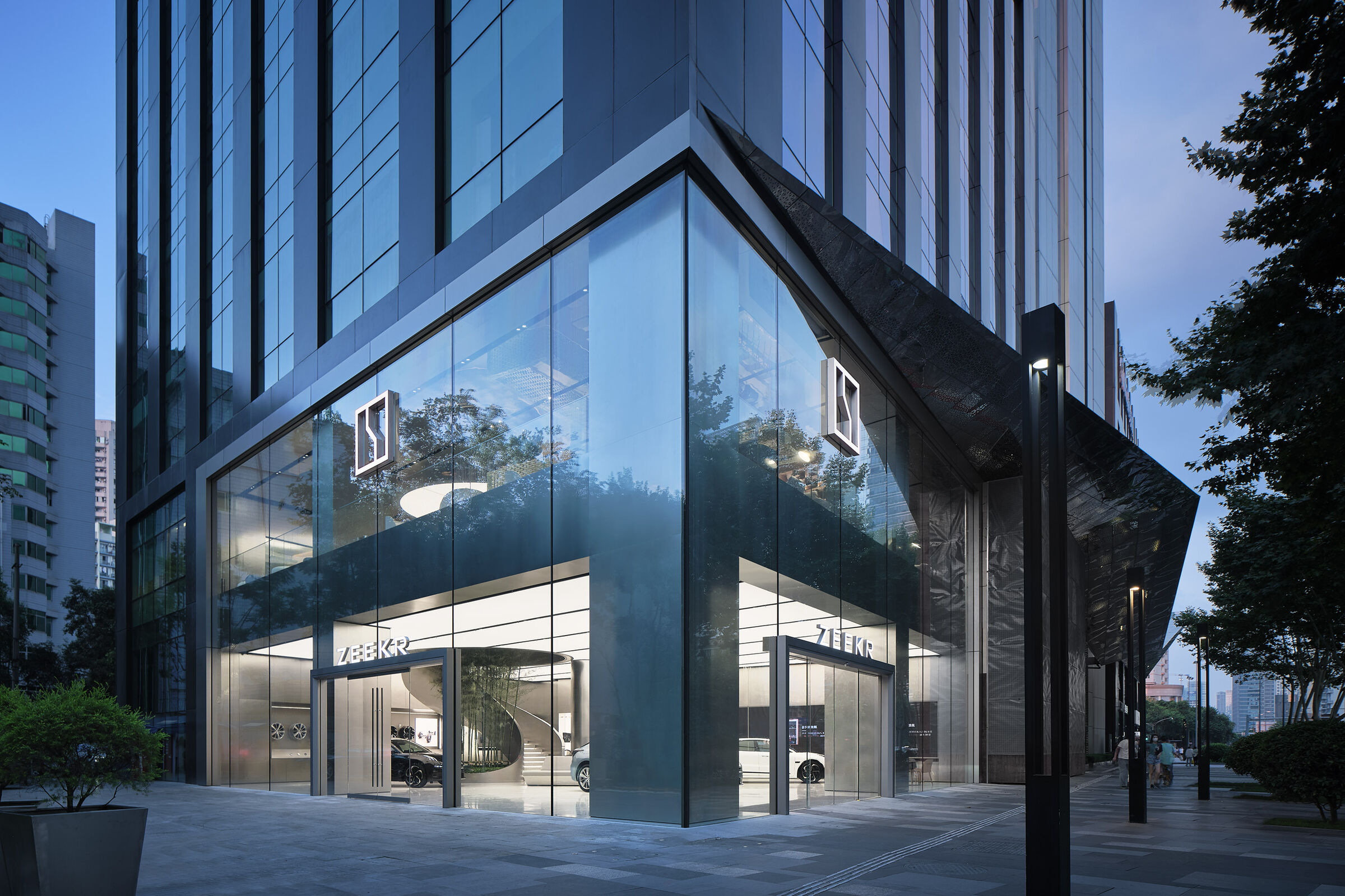 Gallery of ZEEKR Center | HATCH | Media - 1