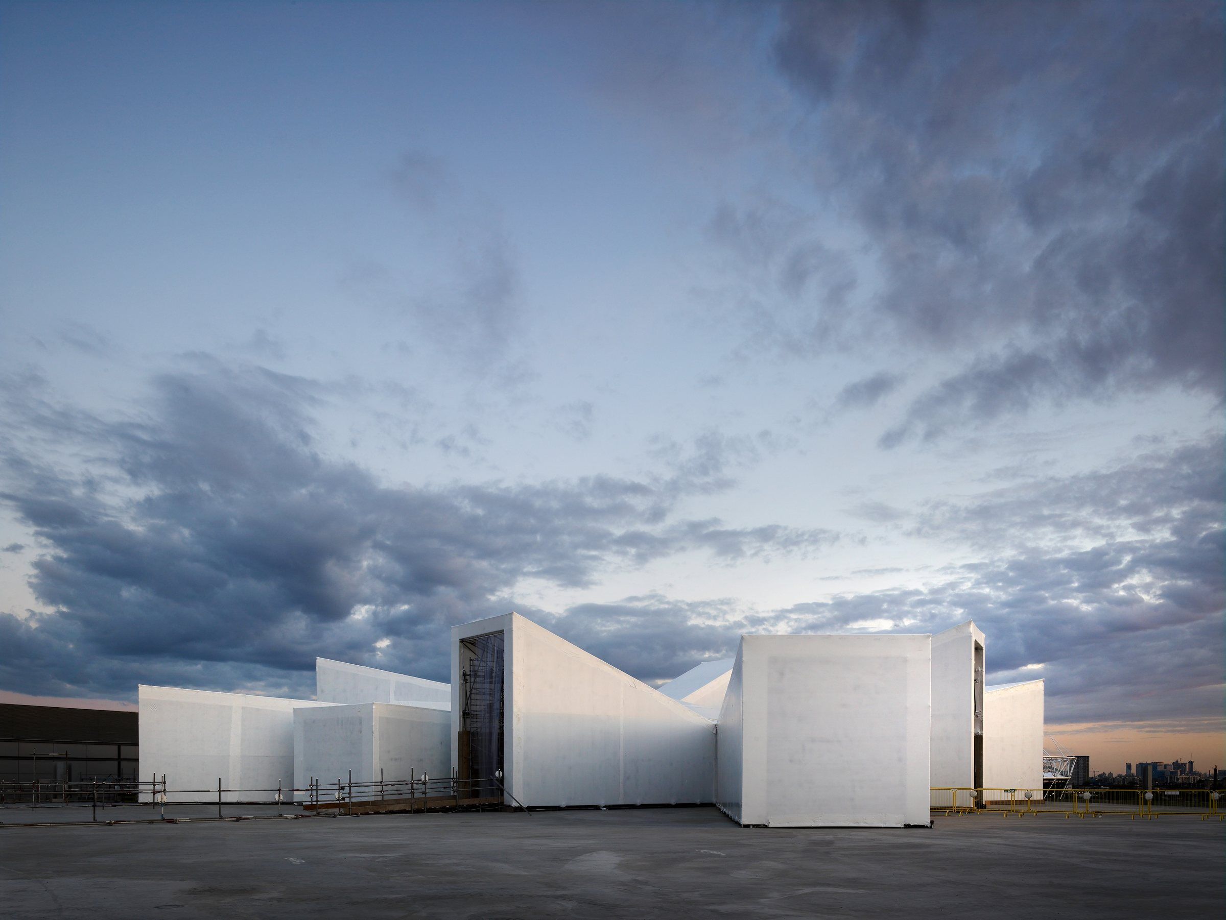 Carmody Groarke: Studio East Dining | Carmody Groarke Ltd. | Archello