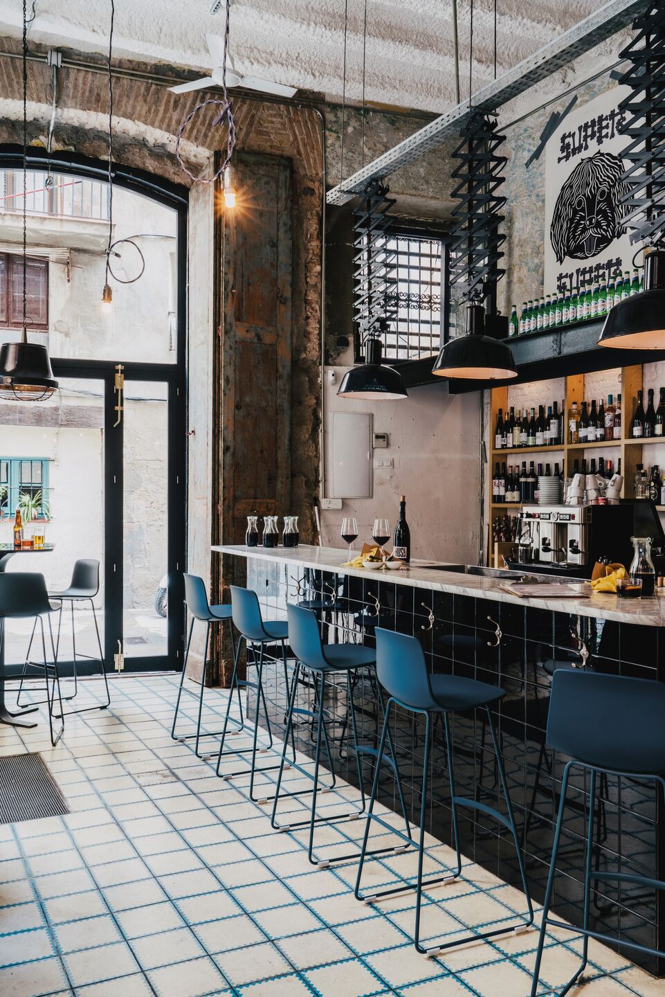 Lottus sledge stool by Enea | Archello