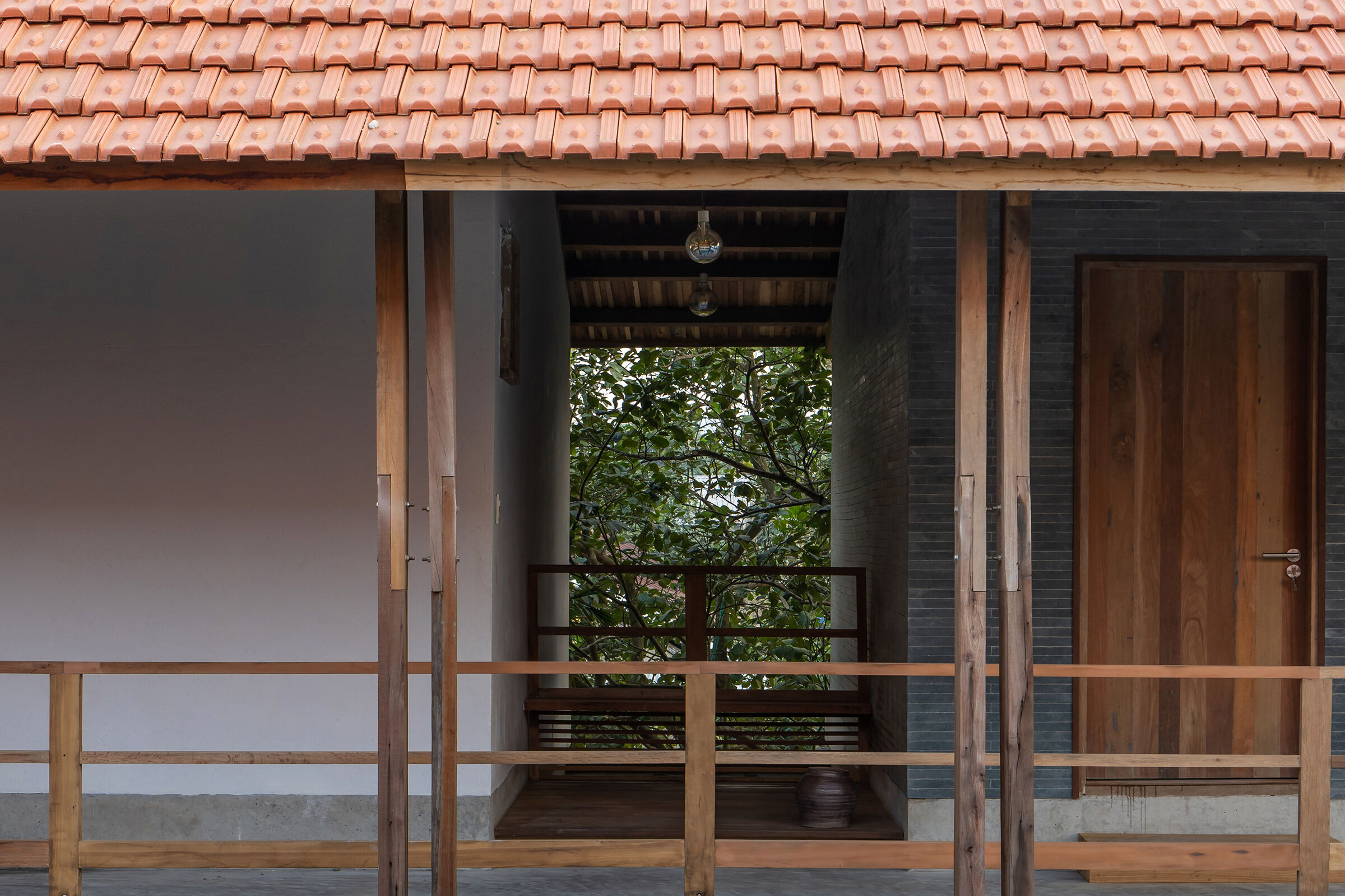 Gallery of Hachi Homestay & Spa / Hachi Pomelo House | SILAA | Media - 30