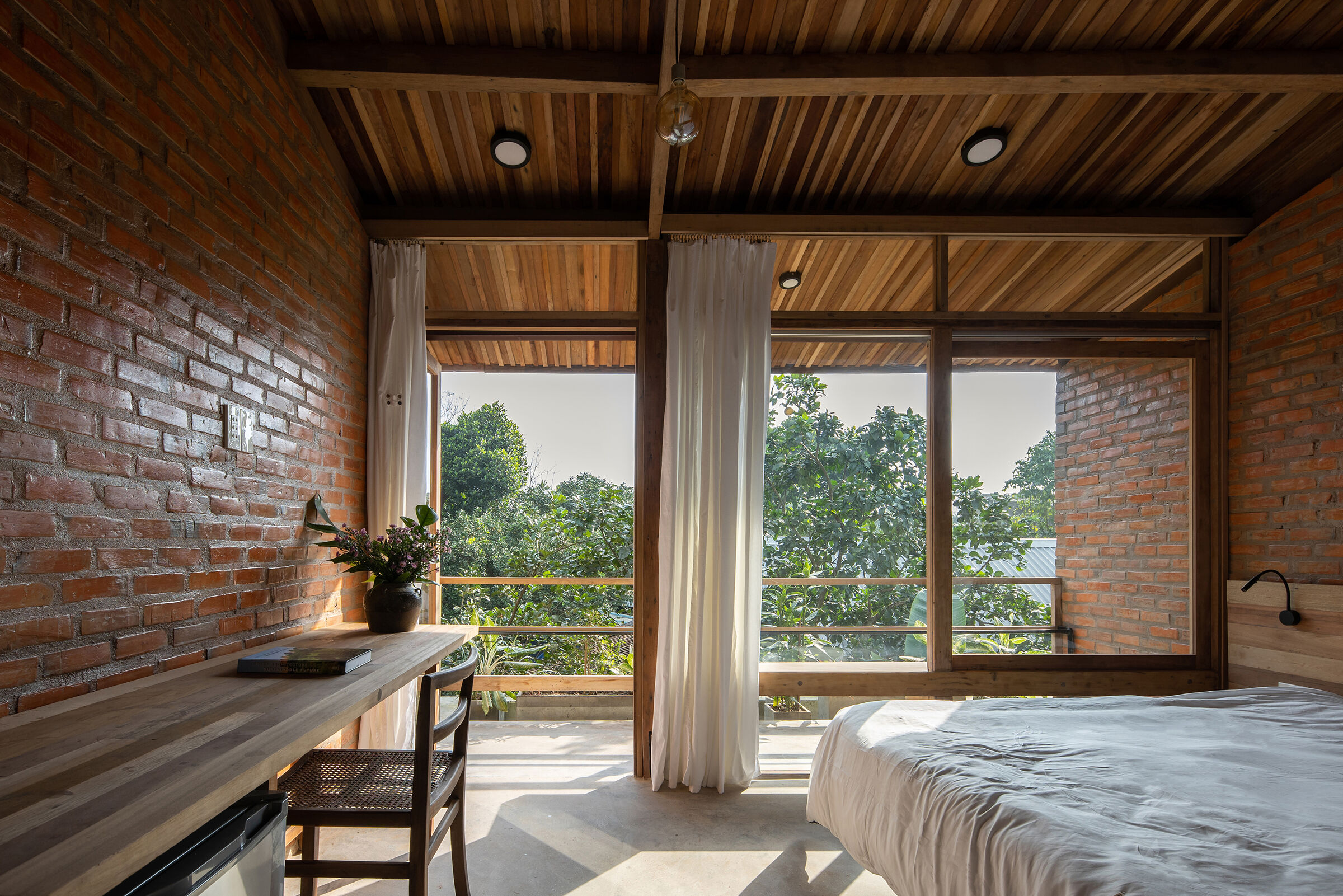 Gallery of Hachi Homestay & Spa / Hachi Pomelo House | SILAA | Media - 38