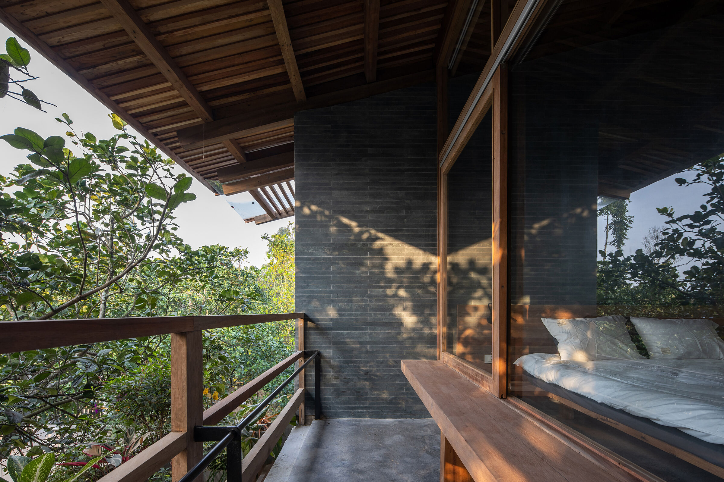 Gallery of Hachi Homestay & Spa / Hachi Pomelo House | SILAA | Media - 42