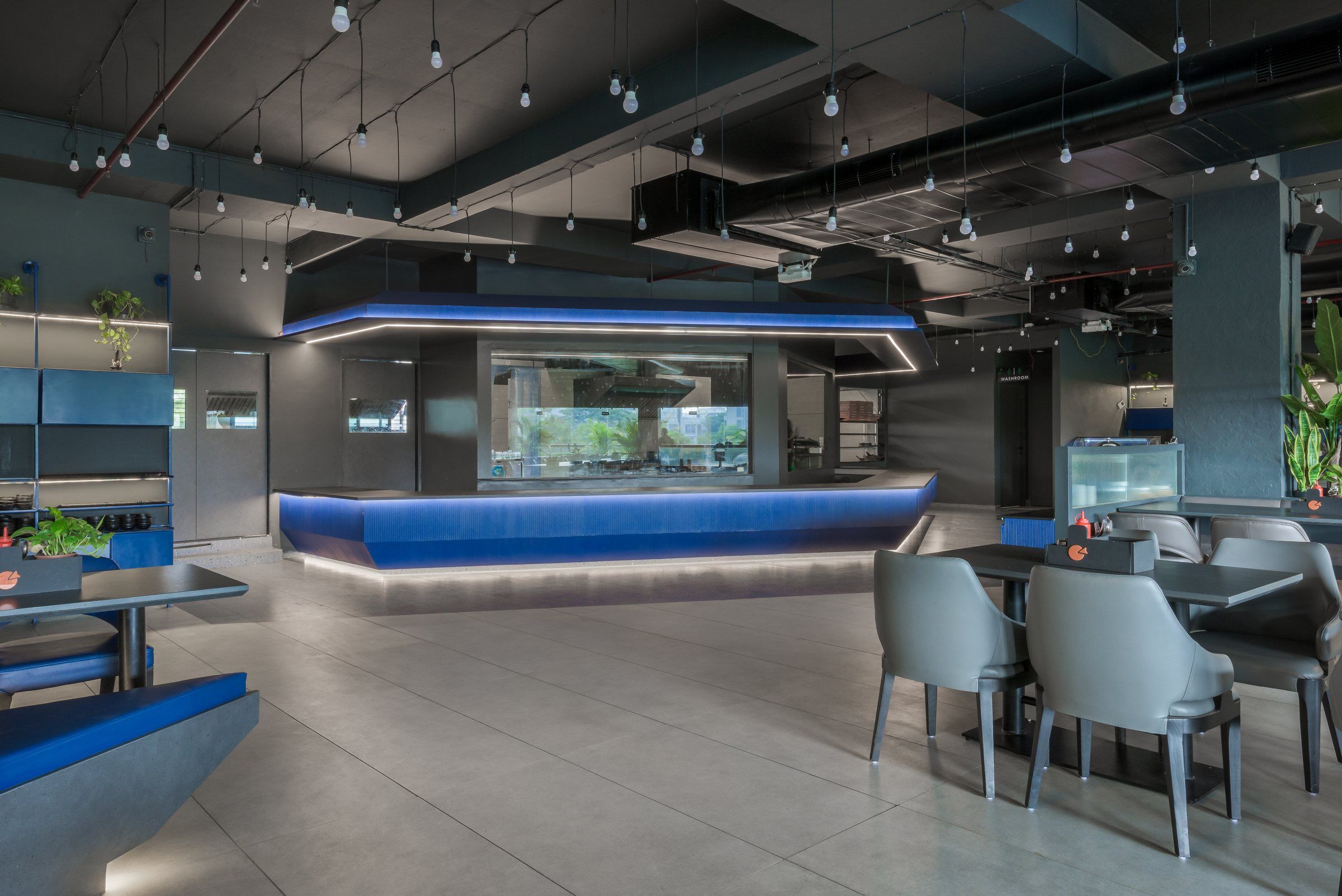 Octant Pizza Ahmedabad | THE CROSSBOUNDARIES | Archello