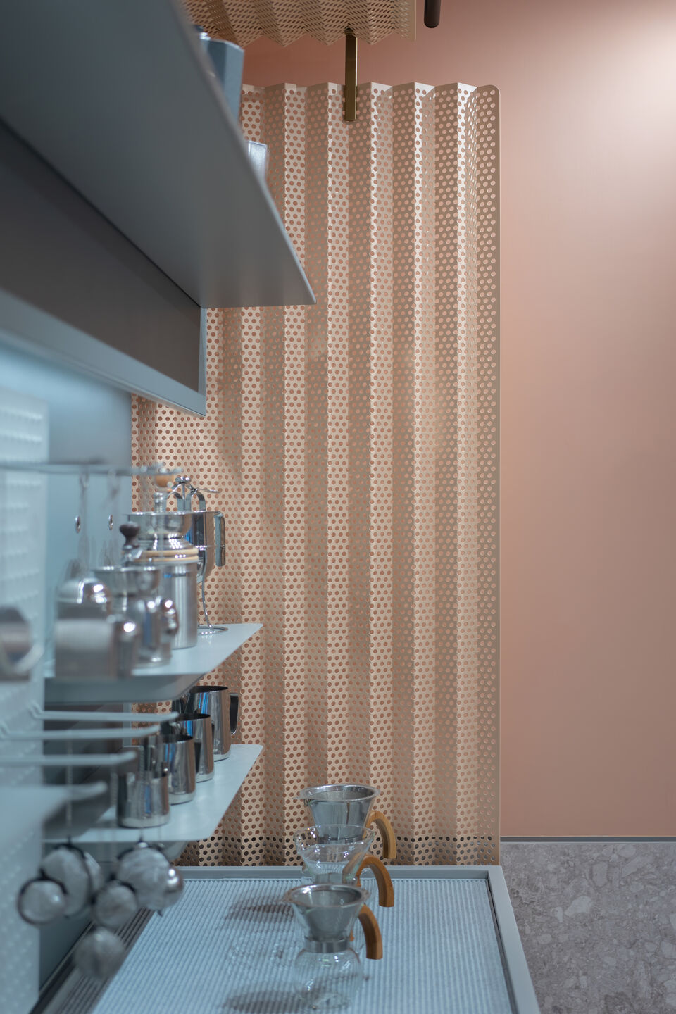 Gallery of Lee Yuen Housewares Showroom | Studio X | Media - 3