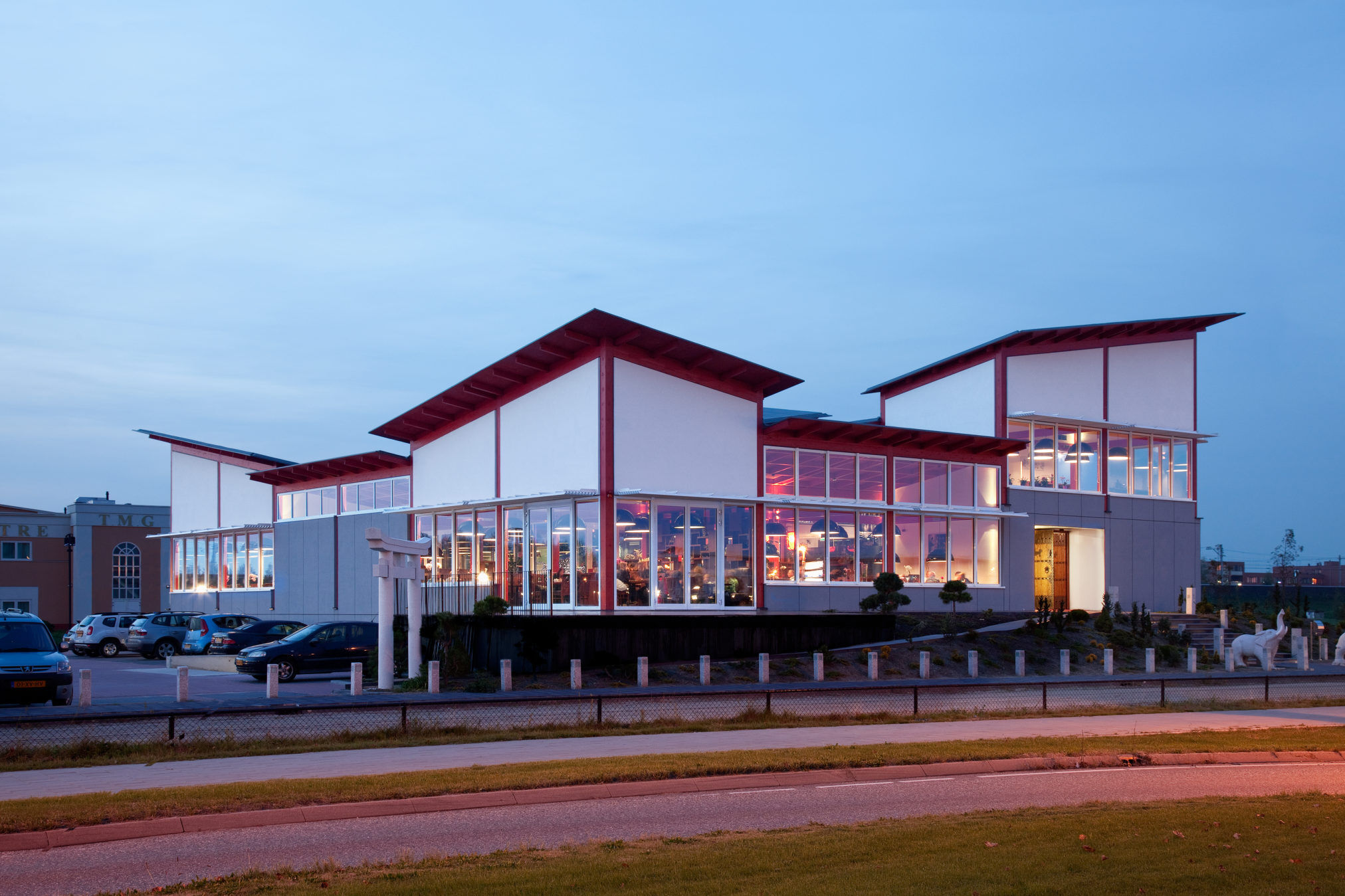 Asian Restaurant | Mirck Architecture | Archello