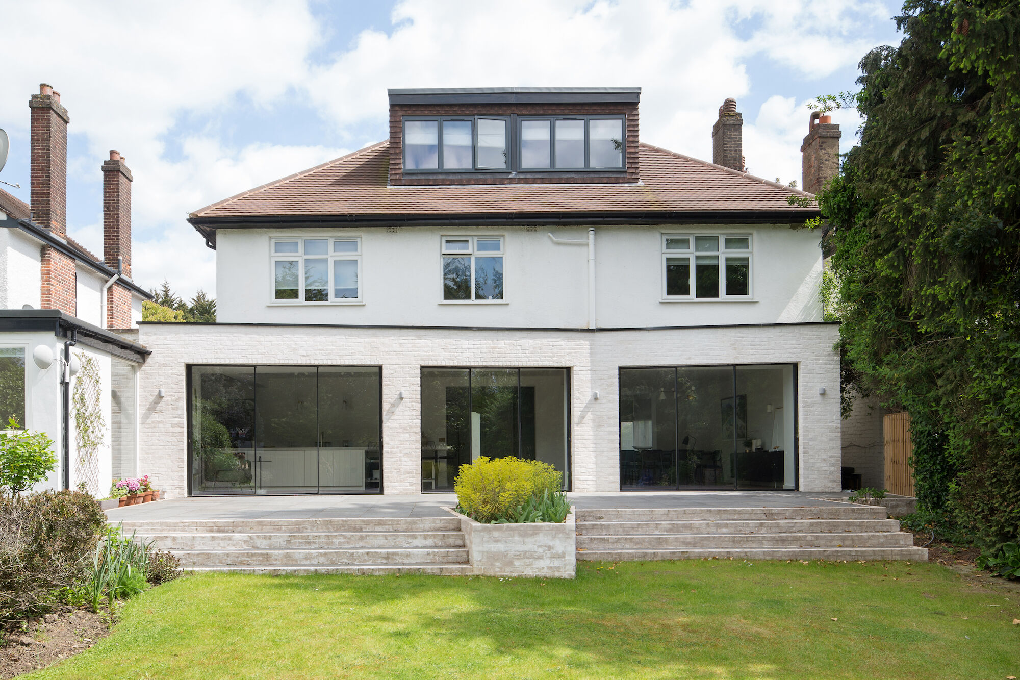 ADG House | TR Studio | Archello