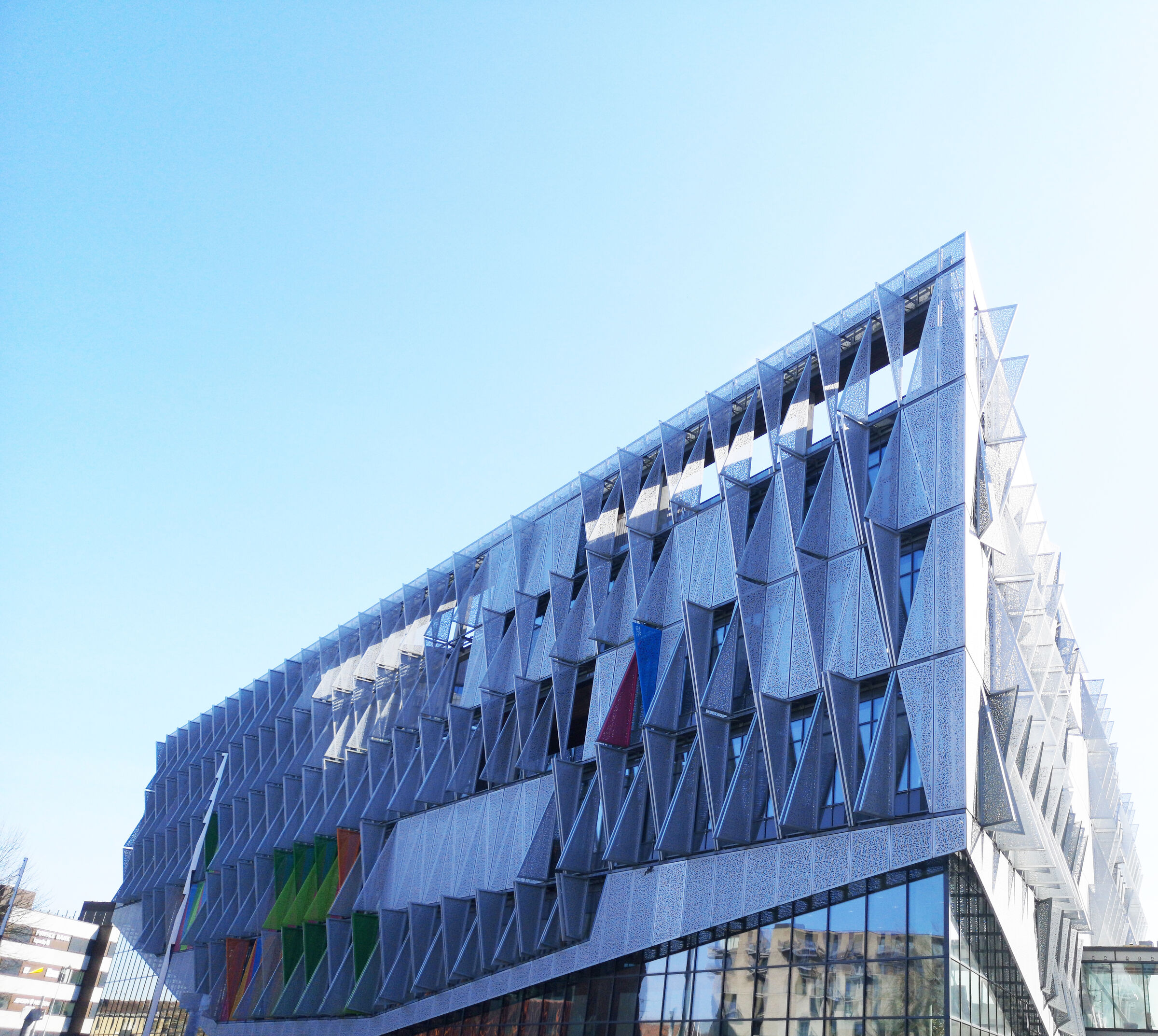 UCN Kolding | Elval Colour | Archello