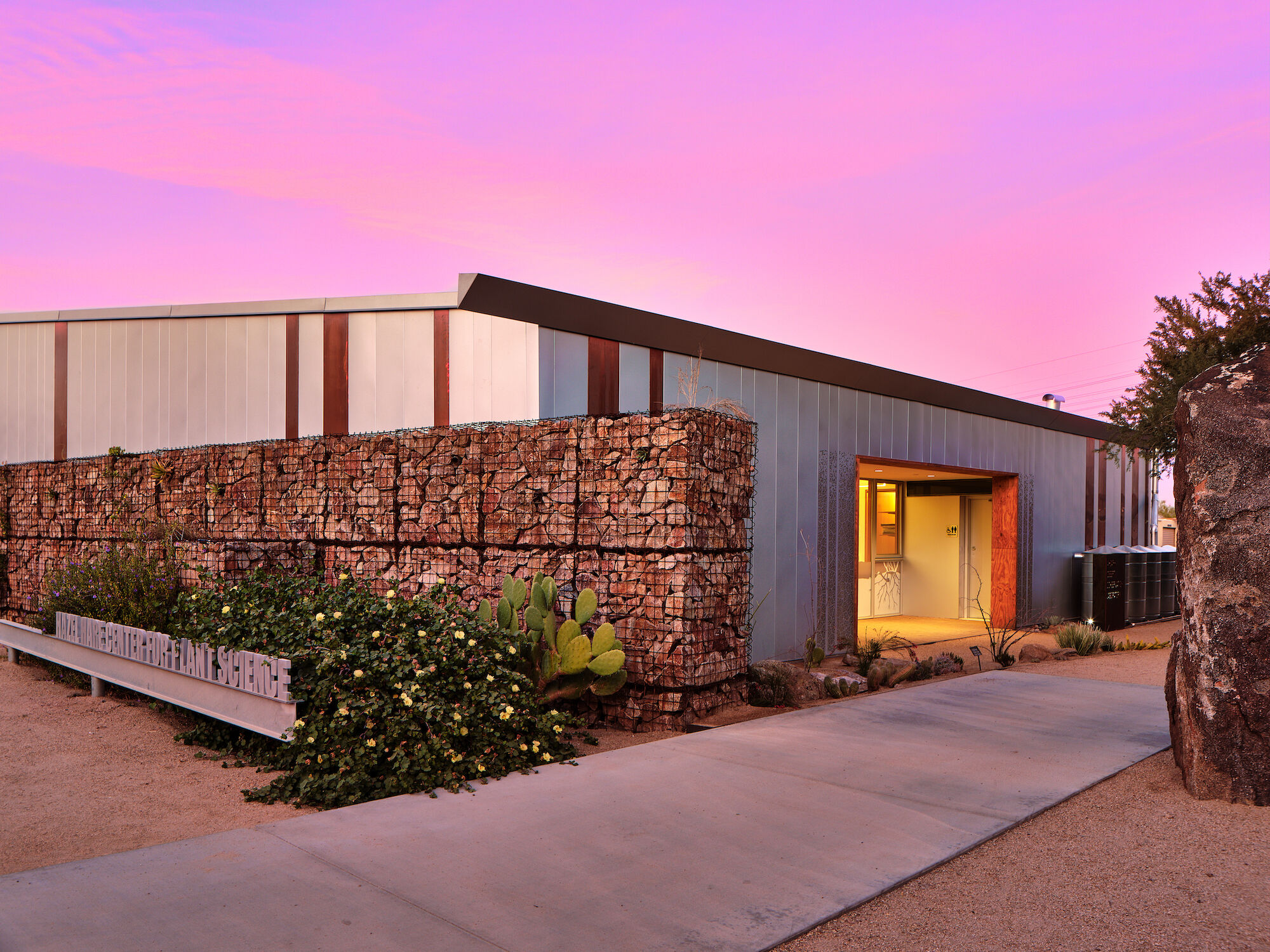 DBG Ahearn Desert Conservation Laboratory | Colab Studio | Archello