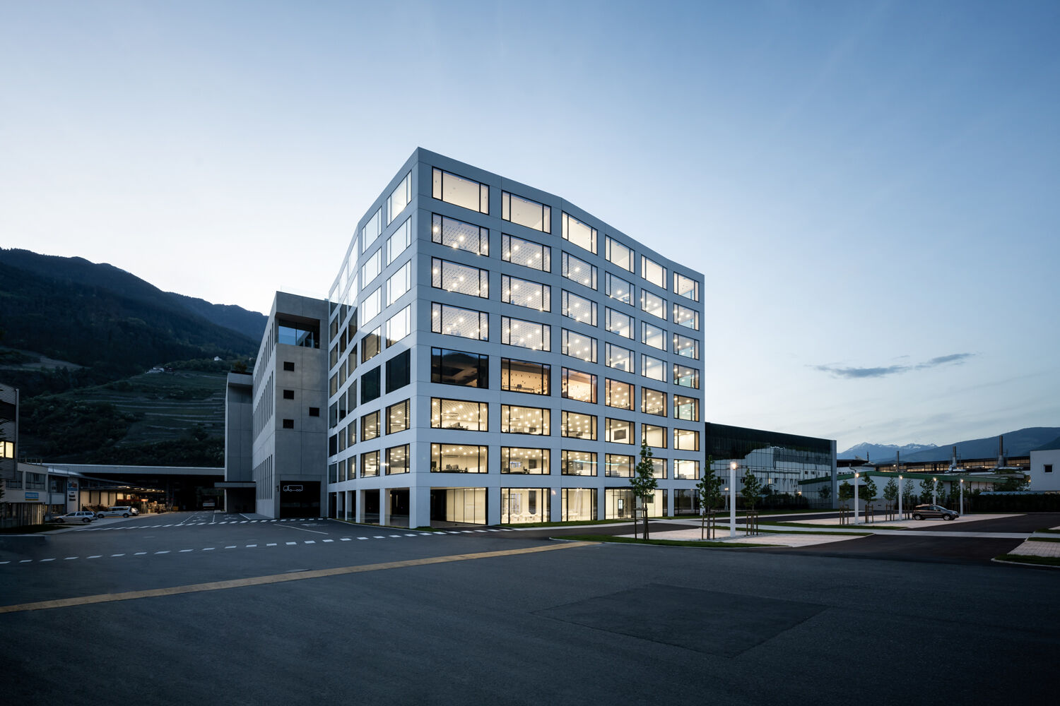 PROGRESS HEADQUARTER | DEAR studio | Archello