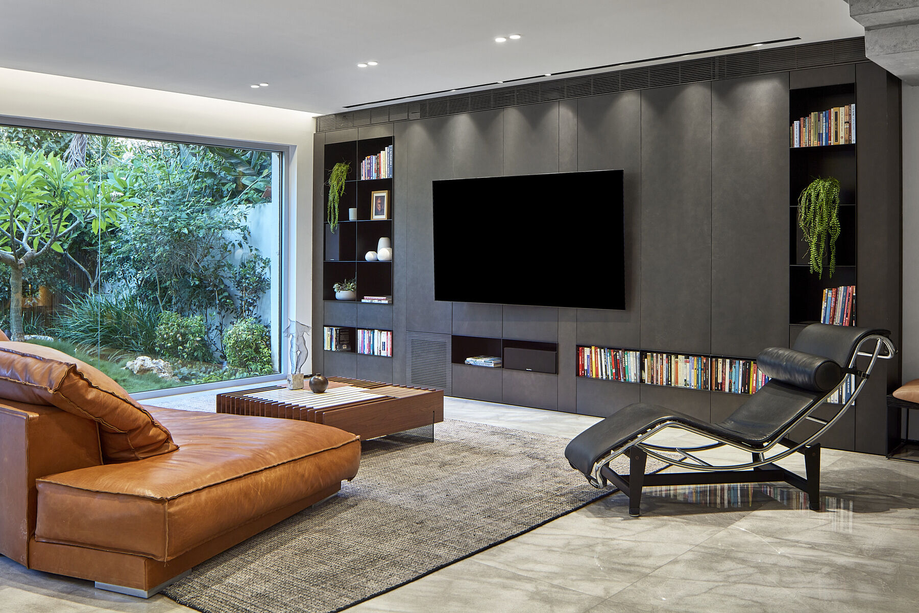 A wealth of textures and materials | Shlomit Zeldman | Archello