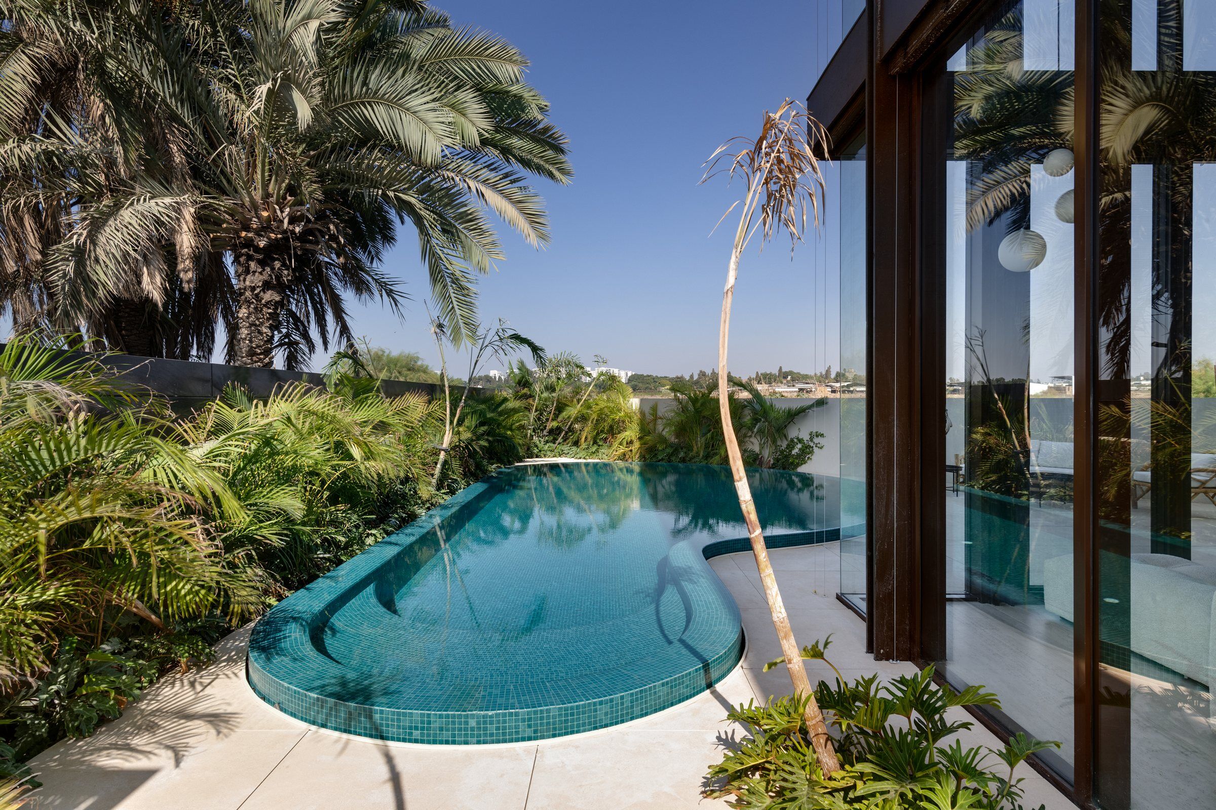 Powerful Exterior, Moving Interior | Dorit Sela Architecture | Archello