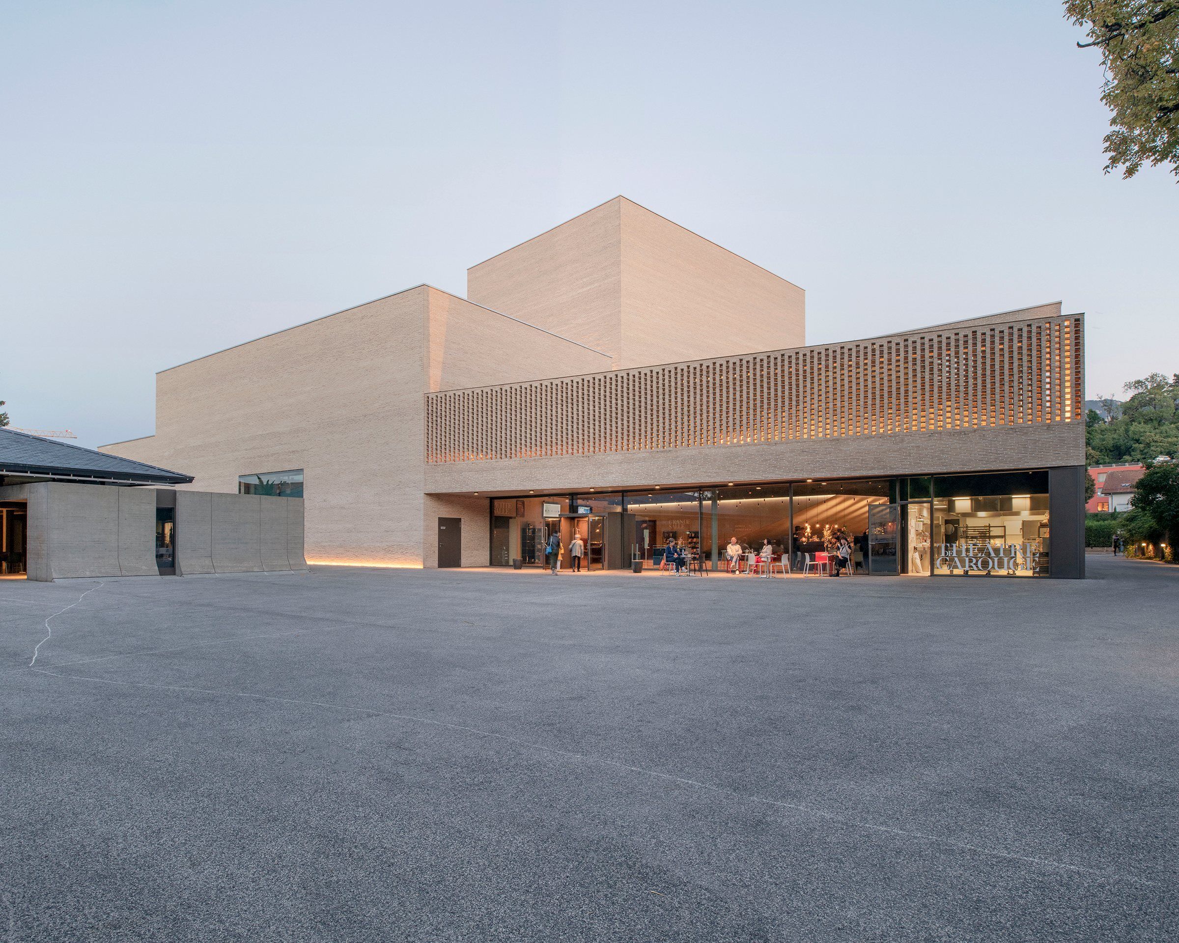 Theatre and Community Hall Carouge | PONT12 architectes sa | Archello