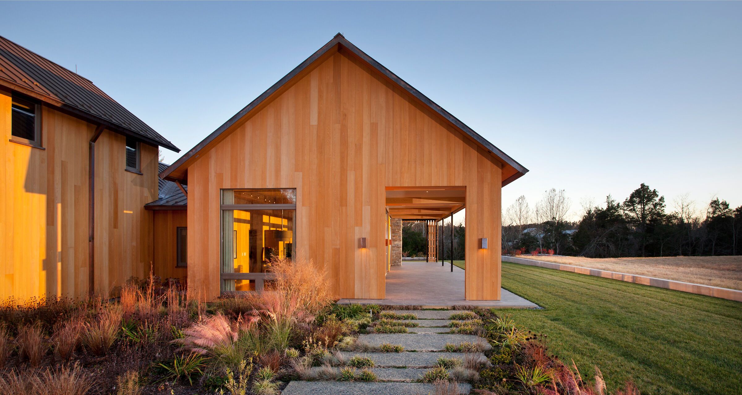 Mossy Rock | Bushman Dreyfus Architects PC | Archello