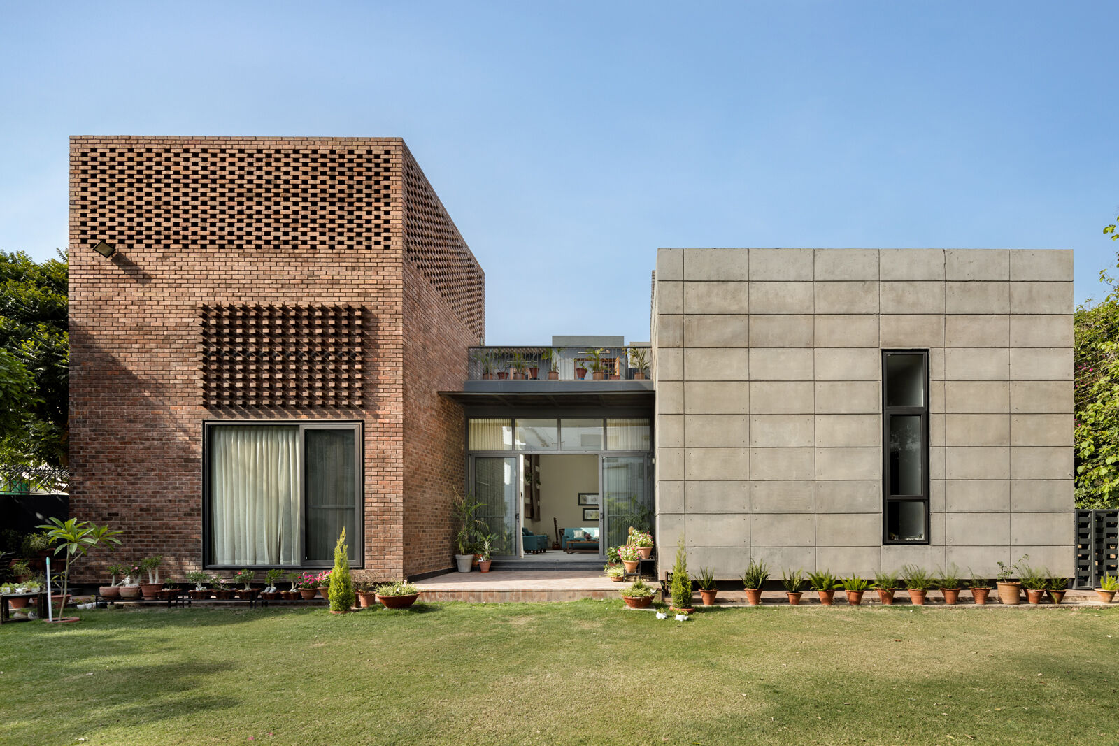 Gallery of The Brick House | Studio Ardete Pvt Ltd | Media - 1