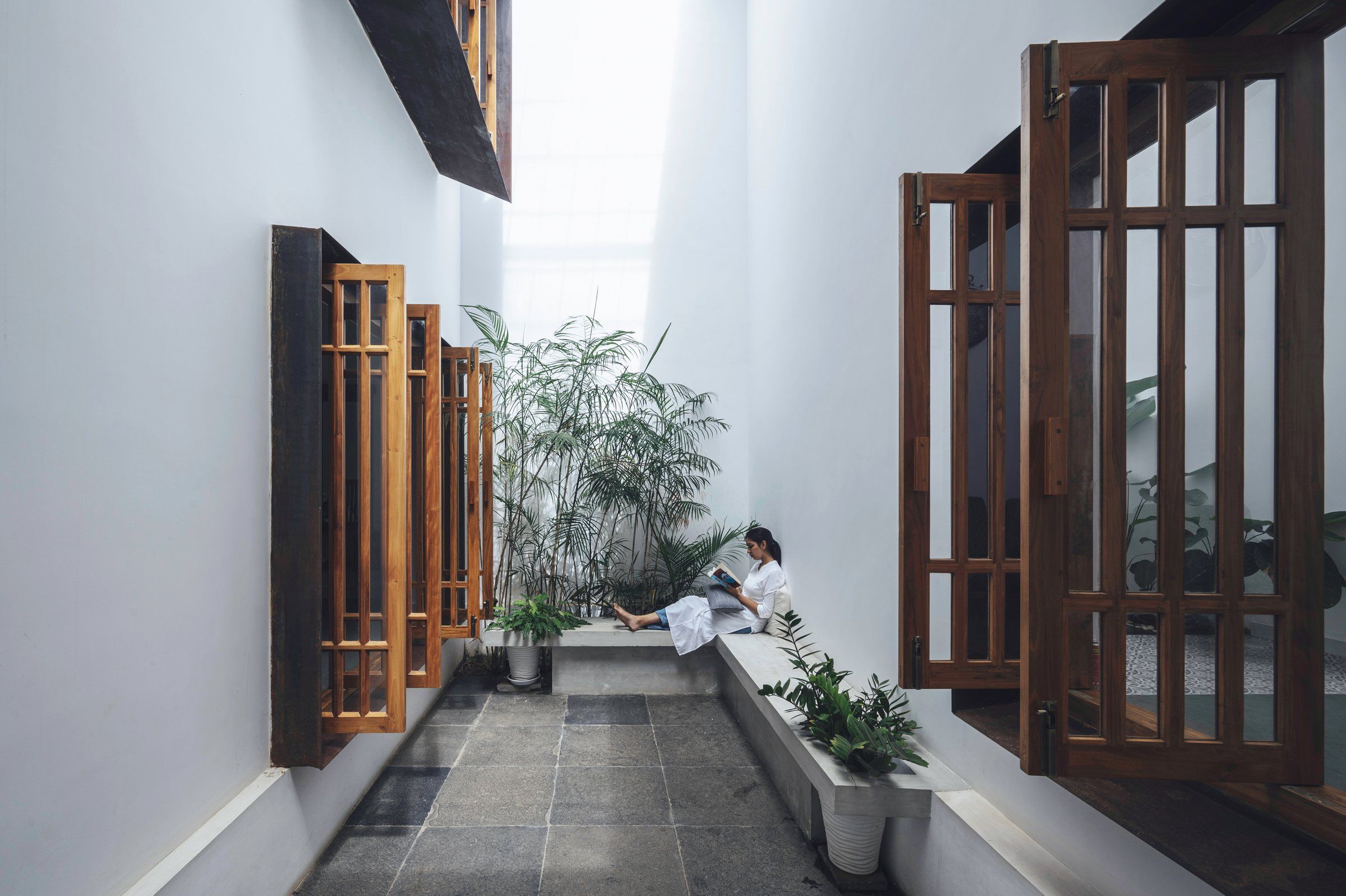 Wrapped light | Monsoon Projects | Archello