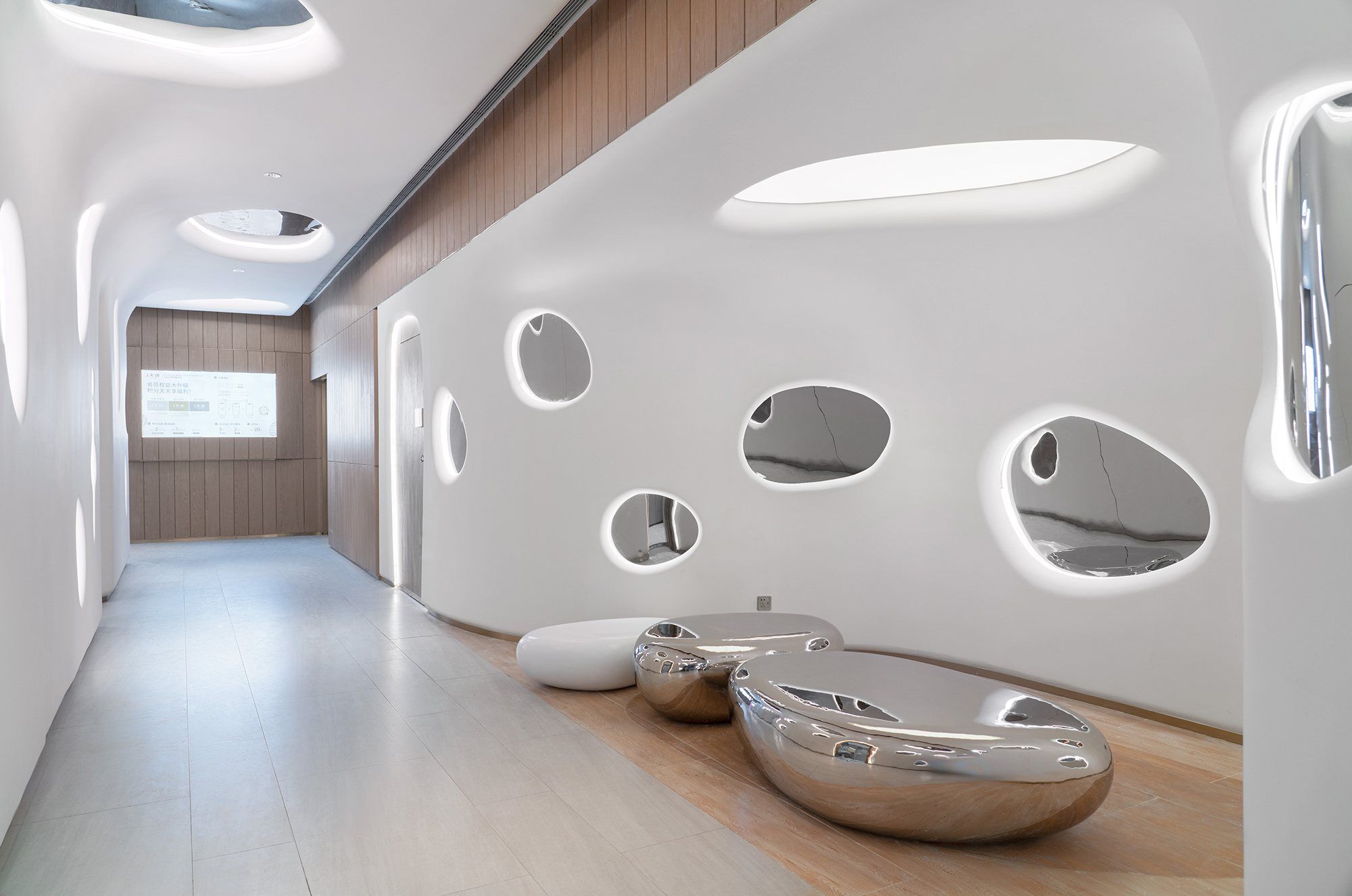 Refining the Ordinary | Lukstudio | Archello