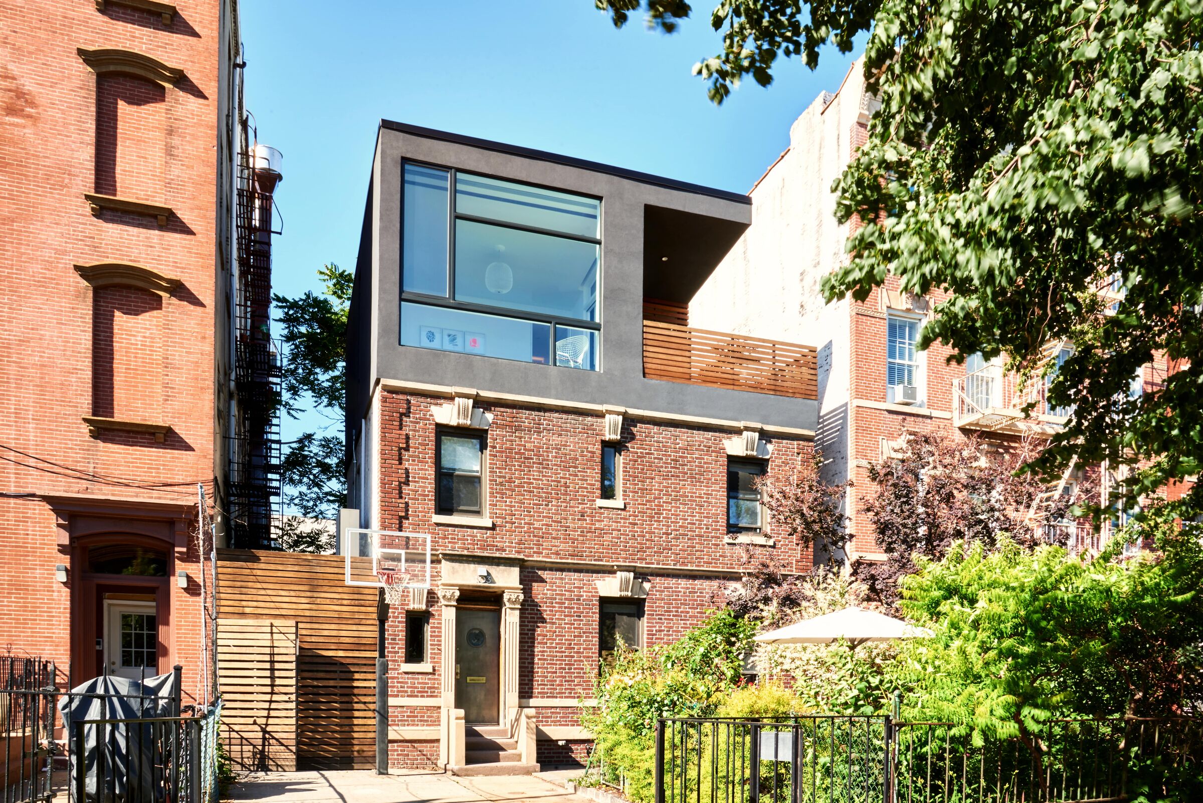 Modern Rooftop Addition To Carriage House | Sarah Jefferys Architecture ...