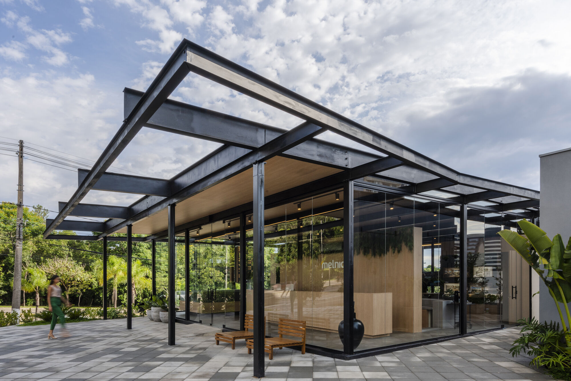 Botanique Showroom & Event Space | Matheus Diniz Arquitetura e Design | Archello