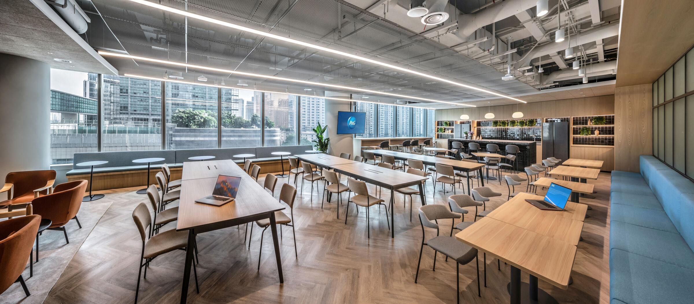 Gallery of P&G Guangzhou Office | Orbit Design Studio | Media - 23