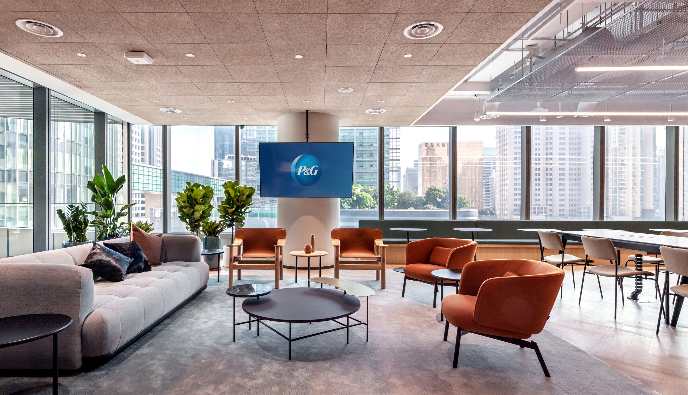 Gallery of P&G Guangzhou Office | Orbit Design Studio | Media - 24