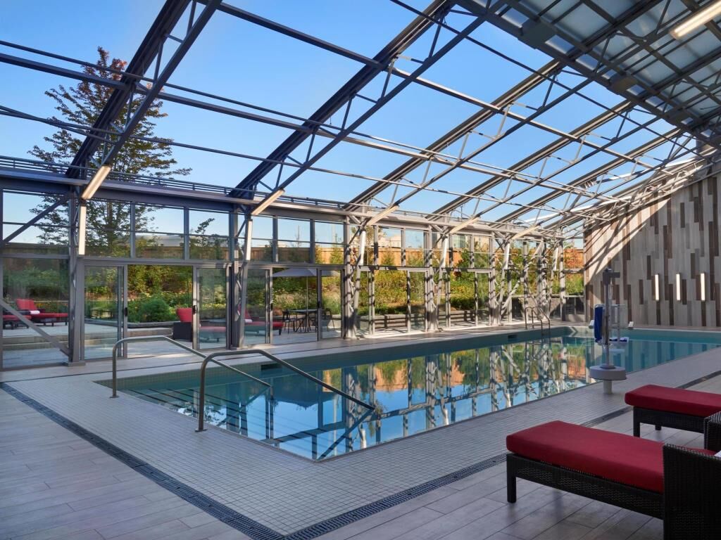 Retractable Roof Enclosure SS.E.BTM by OpenAire | Archello