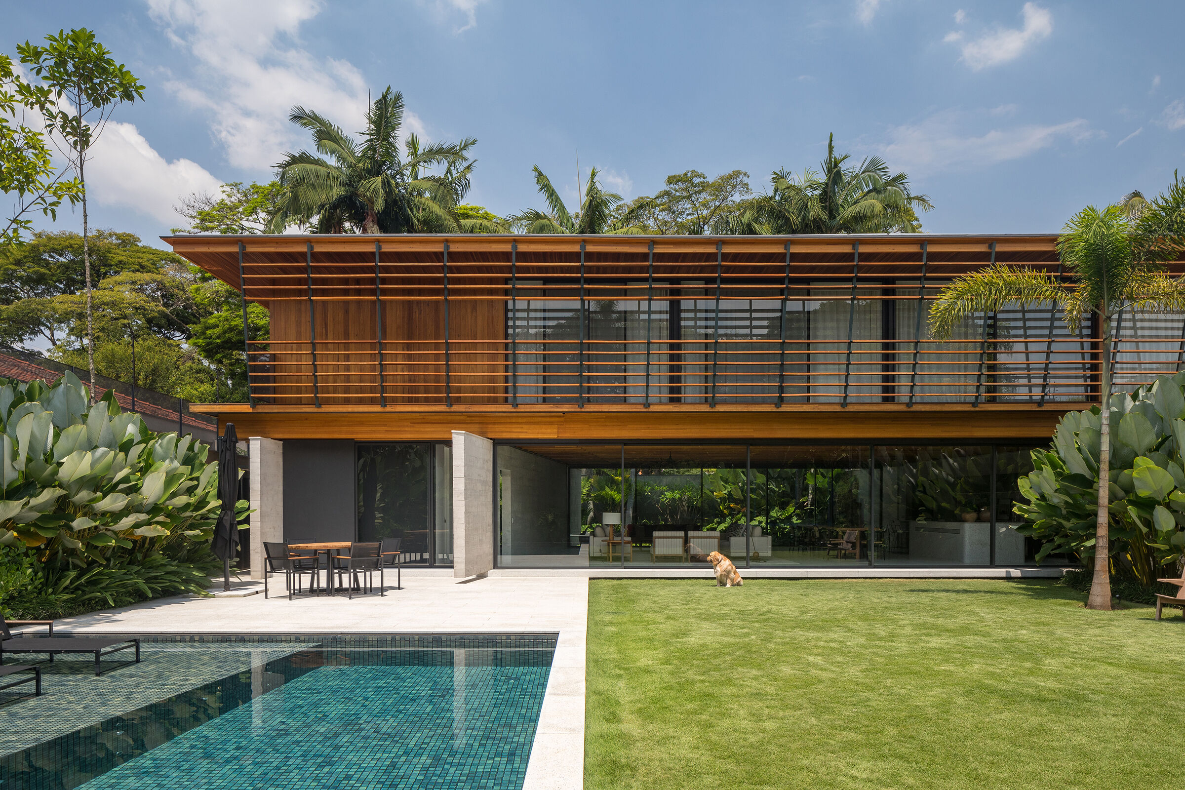 MAJ House | Bernardes Arquitetura | Archello