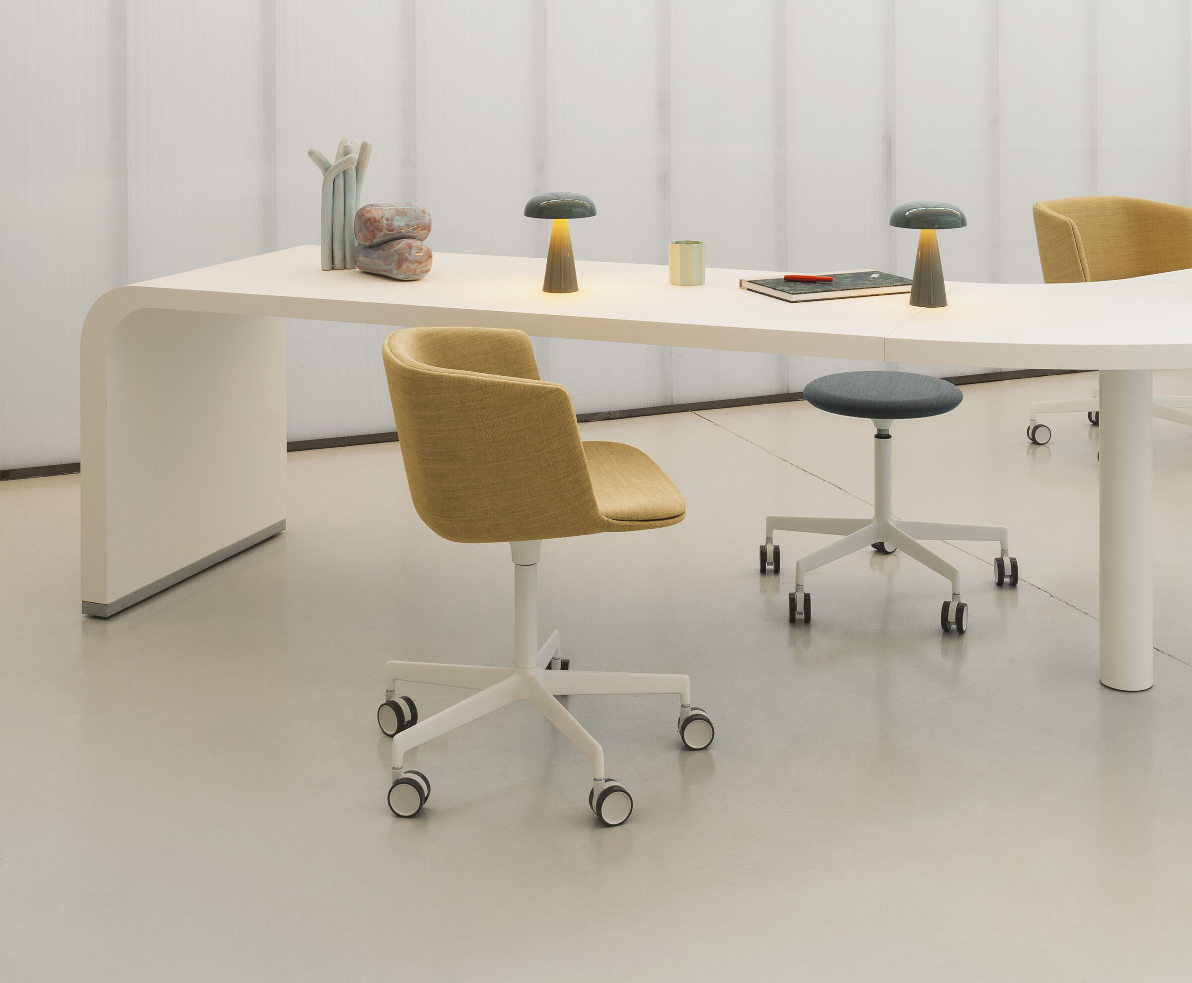 CUT - chair by Lapalma | Archello