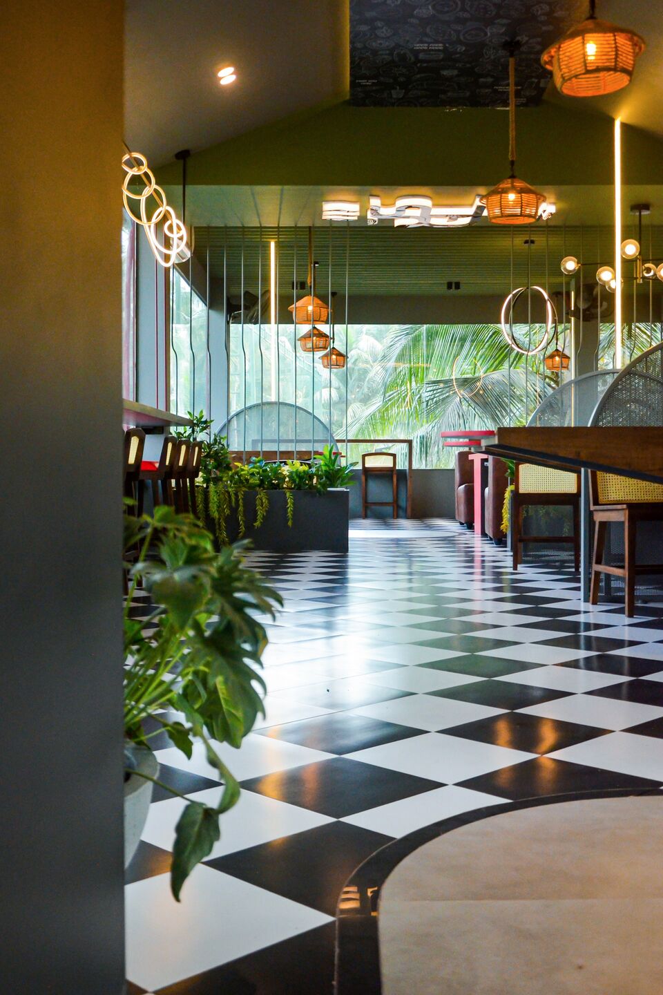 Gallery of Jus Gril Resto-Cafe | Is Design Spot | Media - 45