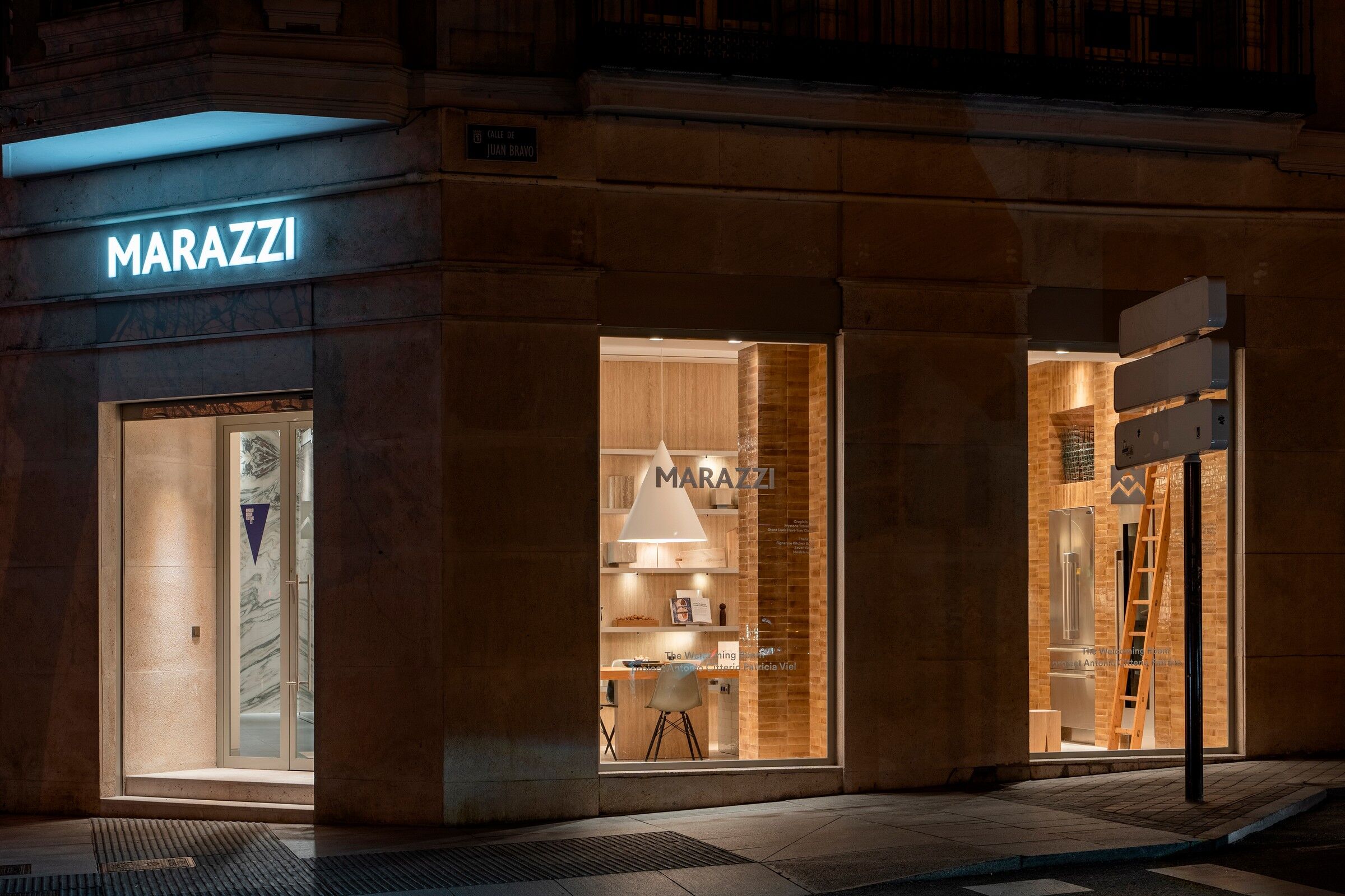 Marazzi showroom in Madrid | ACPV ARCHITECTS Antonio Citterio Patricia ...