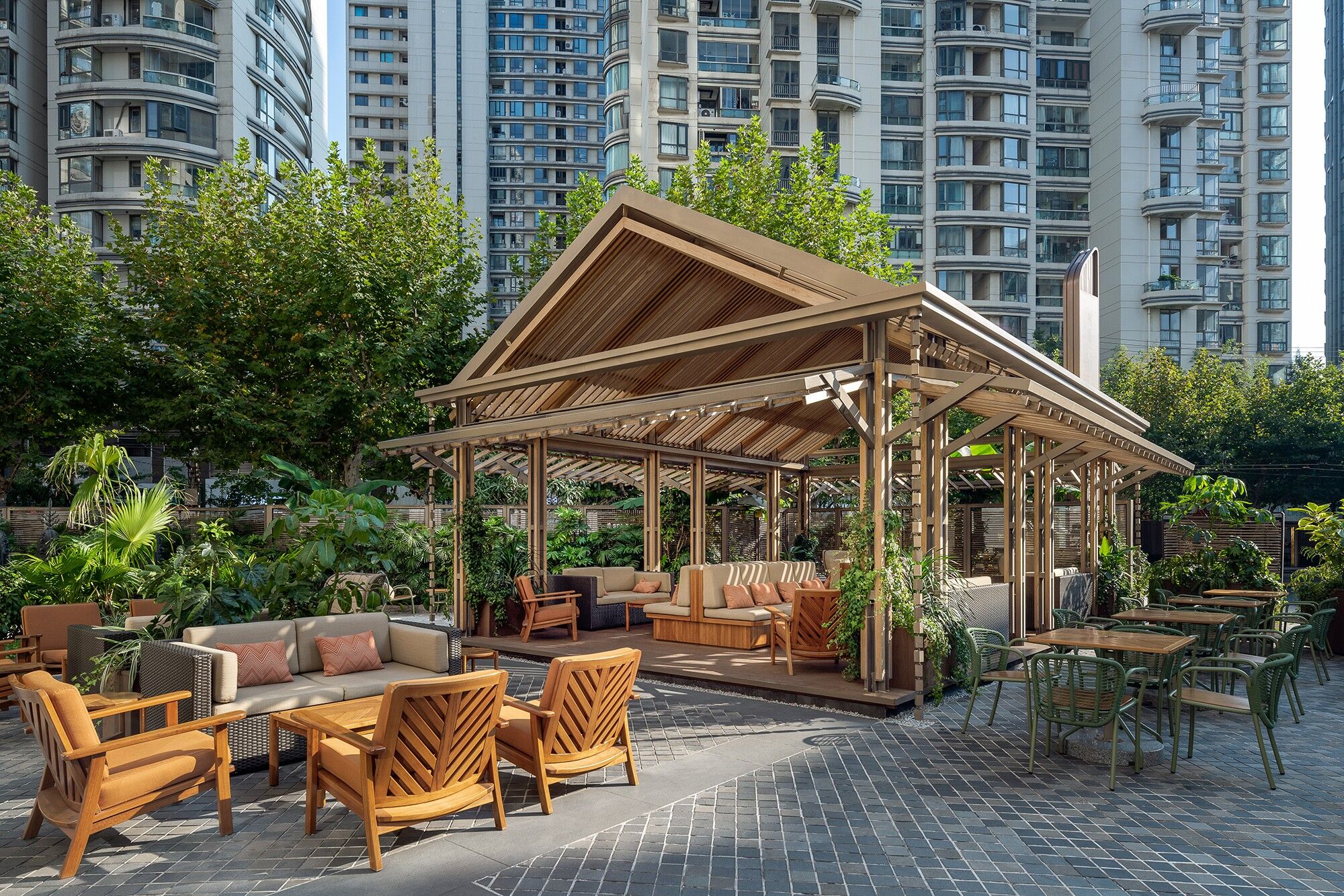 The Sala Garden | Lukstudio | Archello