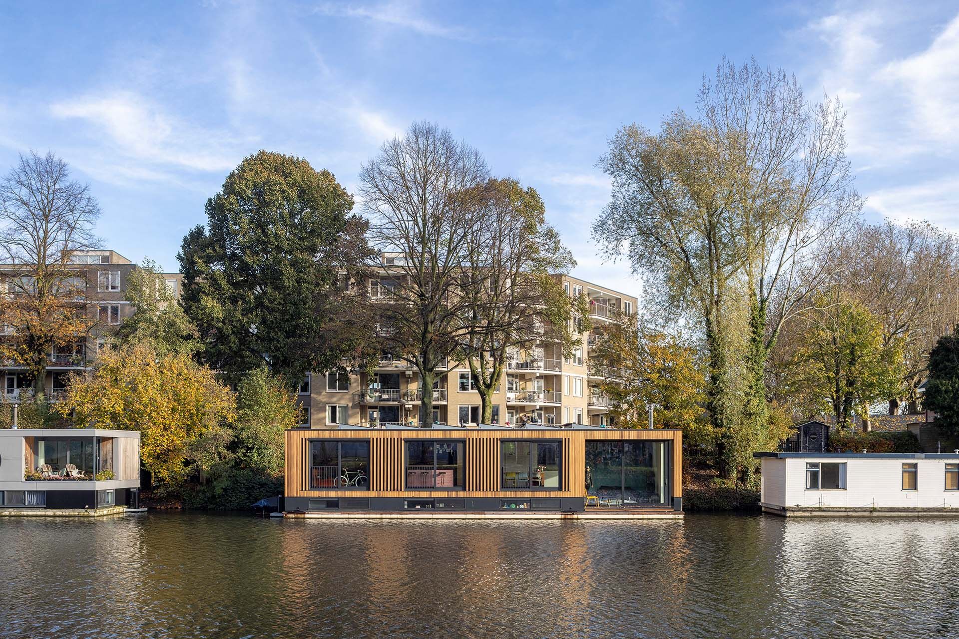 Houseboat in Utrecht | EVA architecten | Archello