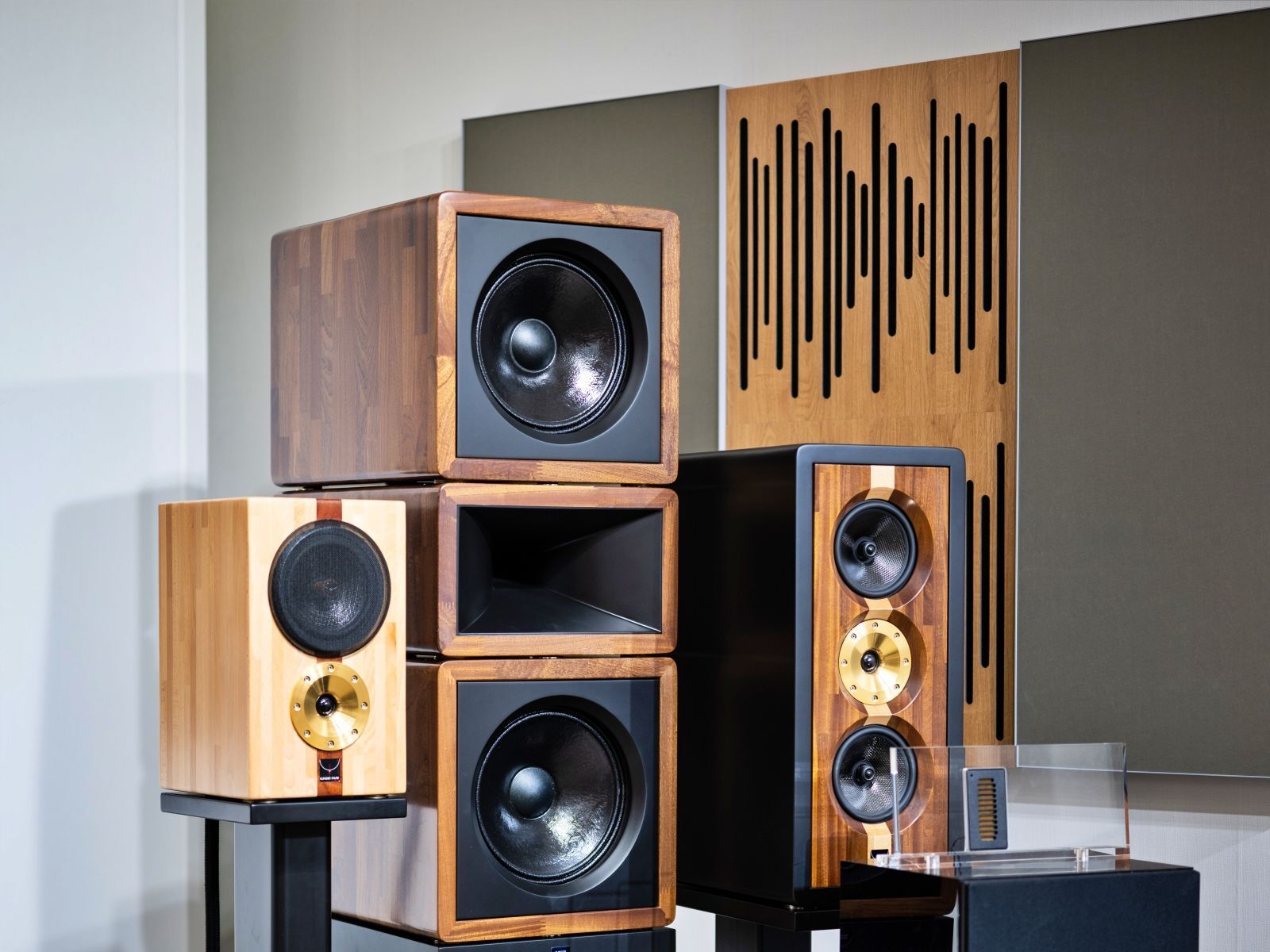 Gallery of Audiophile listening room design | Vicoustic | Media - 4