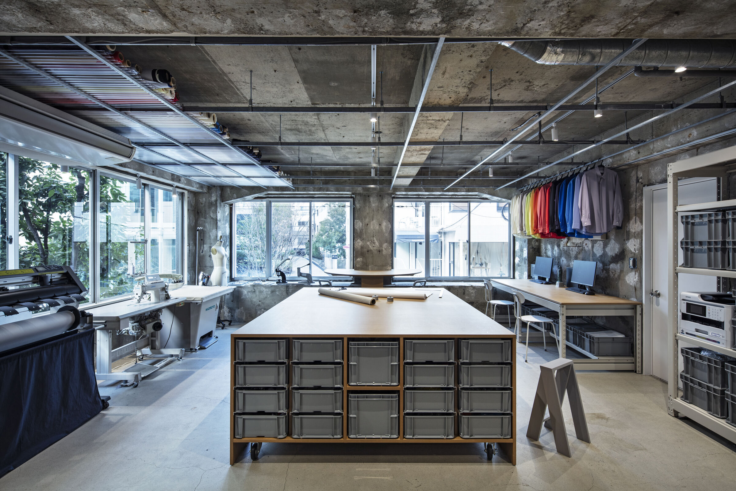 Atelier Write designs an improvisational studio space in Tokyo for New ...