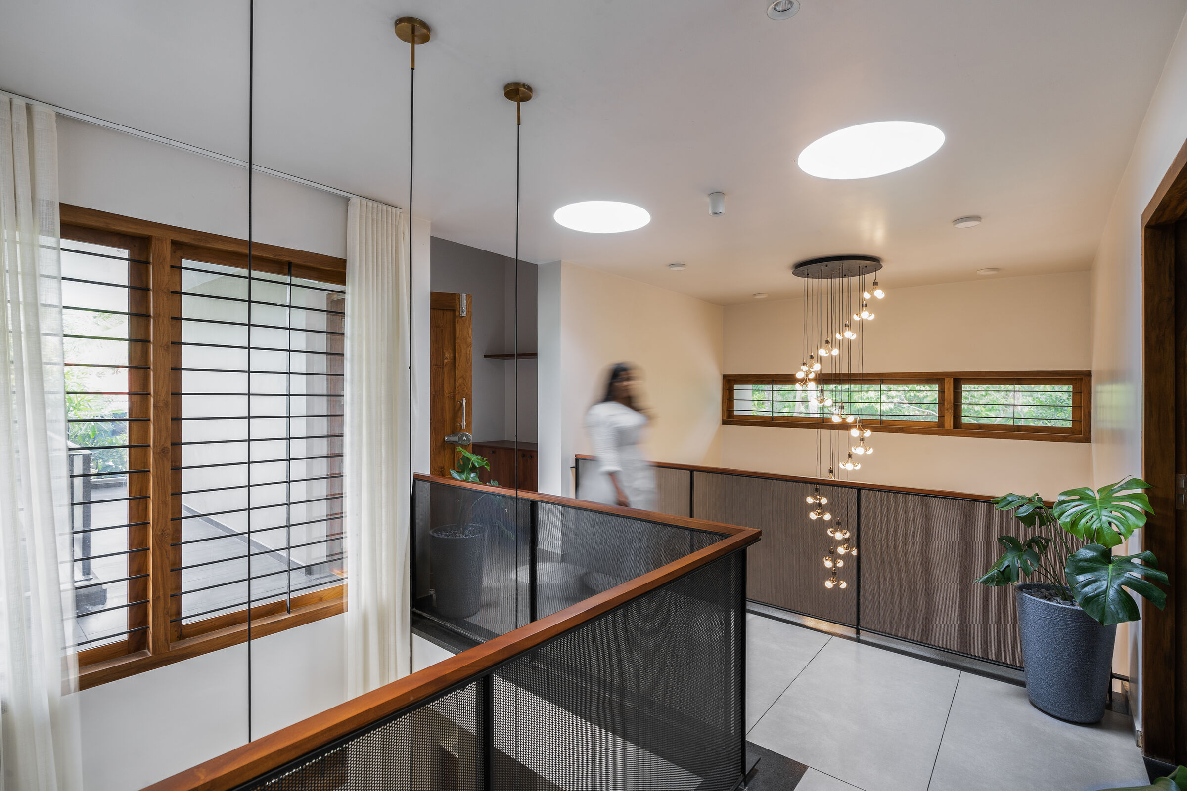 Gallery of Camouflage House | aayu design studio | Media - 13