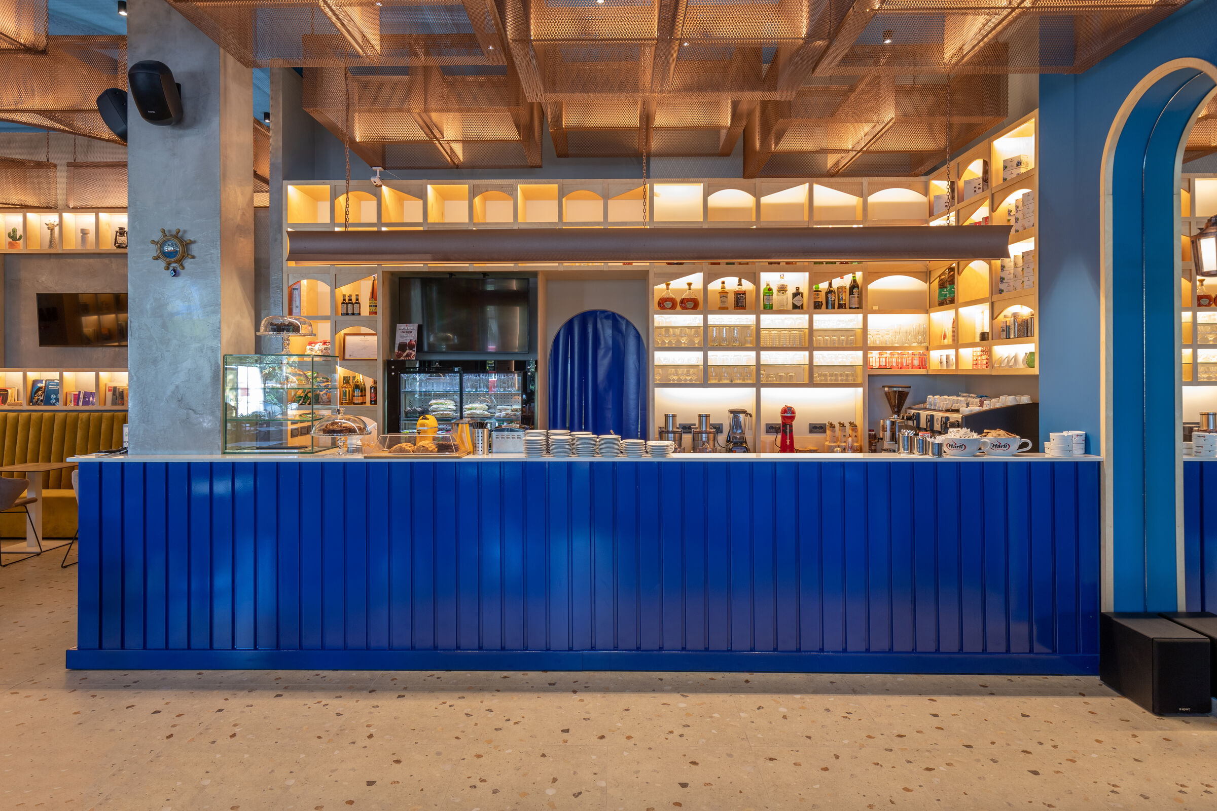 Harli Kafe | Studioarch4 | Archello