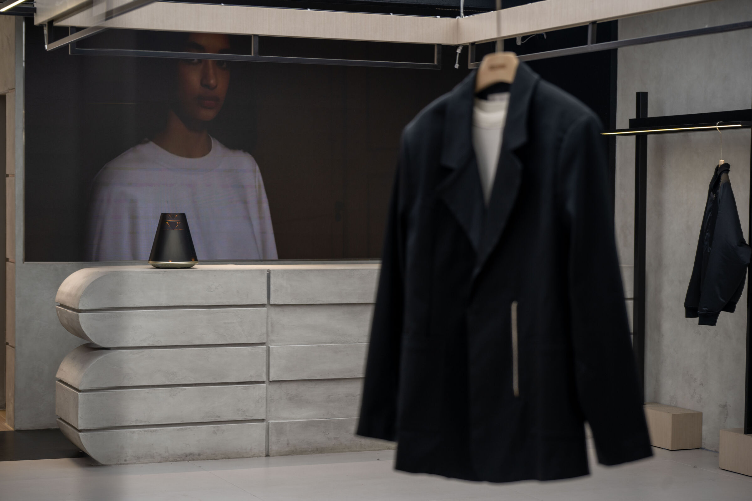 Gallery of BONELESS Concept Store | Supercloud Studio | Media - 9