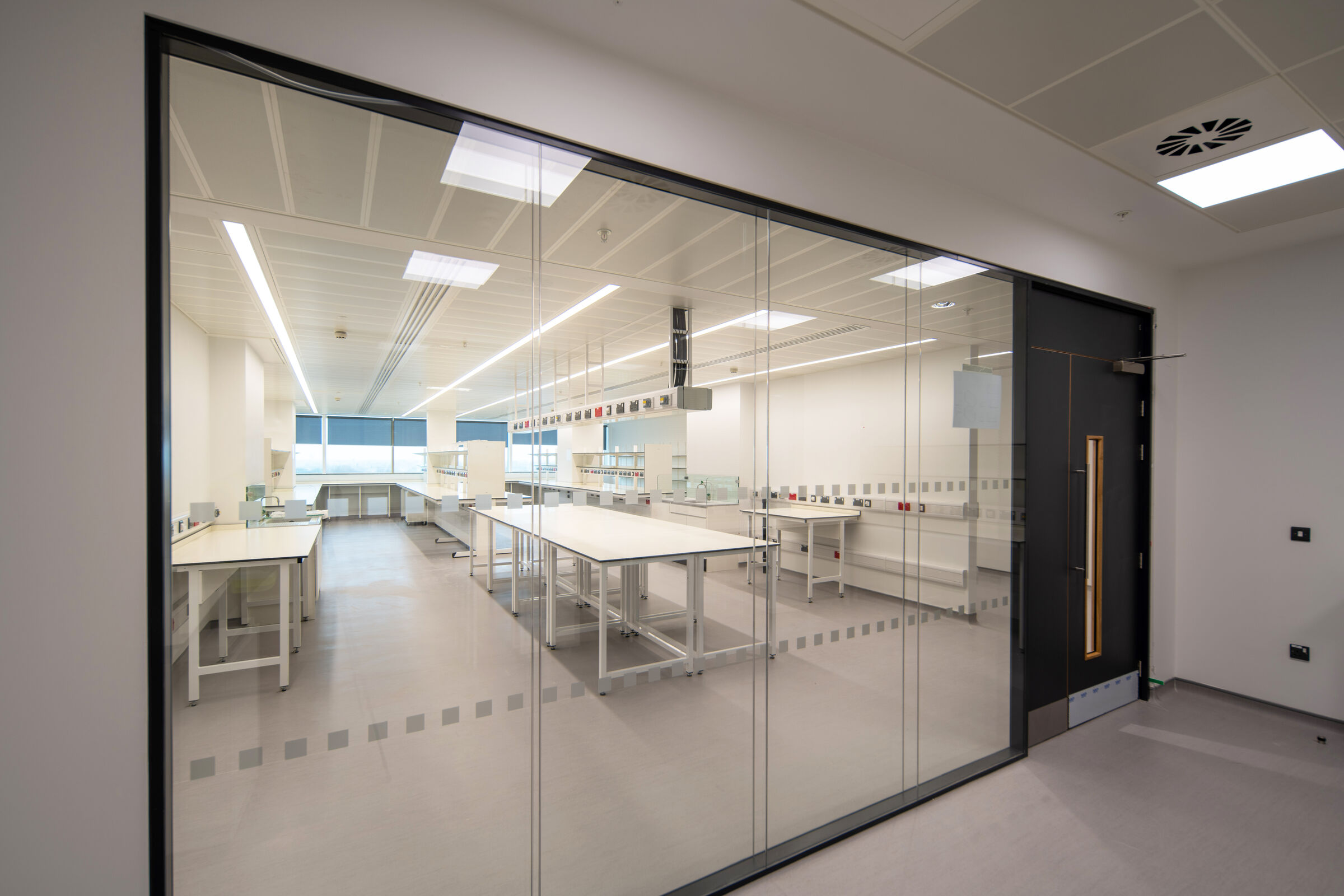 The Christie Hospital Labs in Manchester, UK | S+B UK laboratory ...