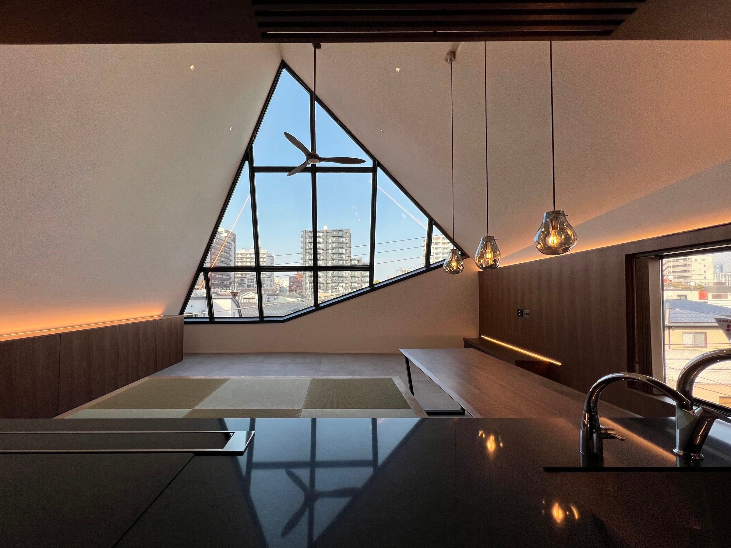 Angular House | Koshigoe Architects | Archello