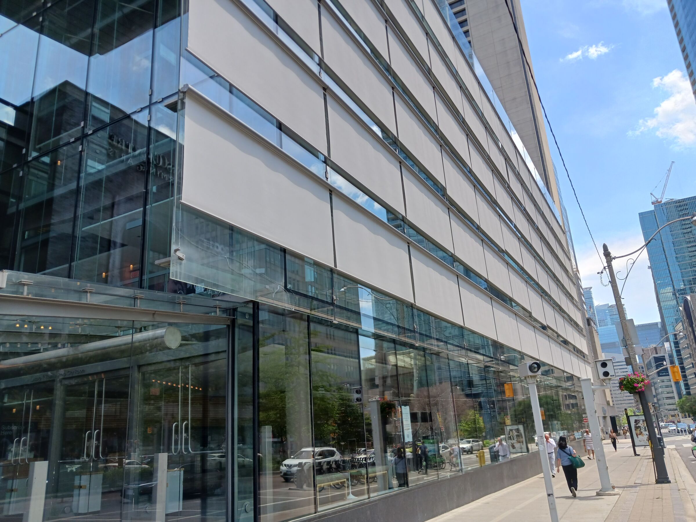 Sergé screen fabric for exterior & interior solar shading applications ...