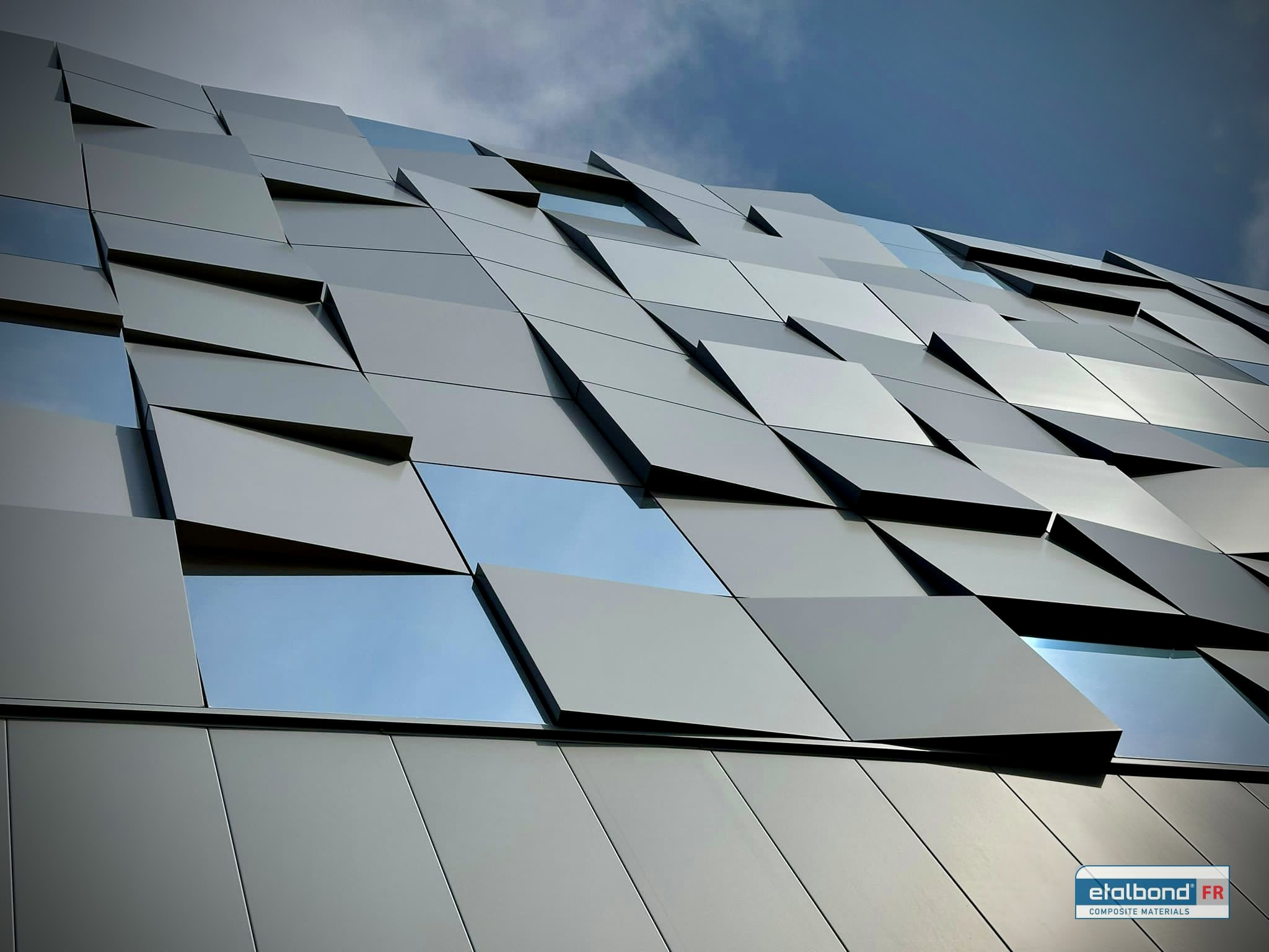 ELANCOURT | Elval Colour | Archello