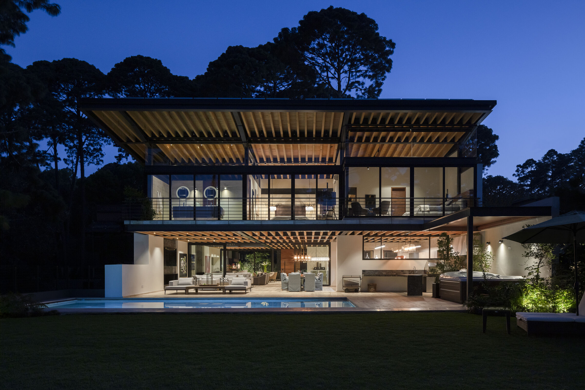 Casa E&FK | grupoarquitectura | Archello