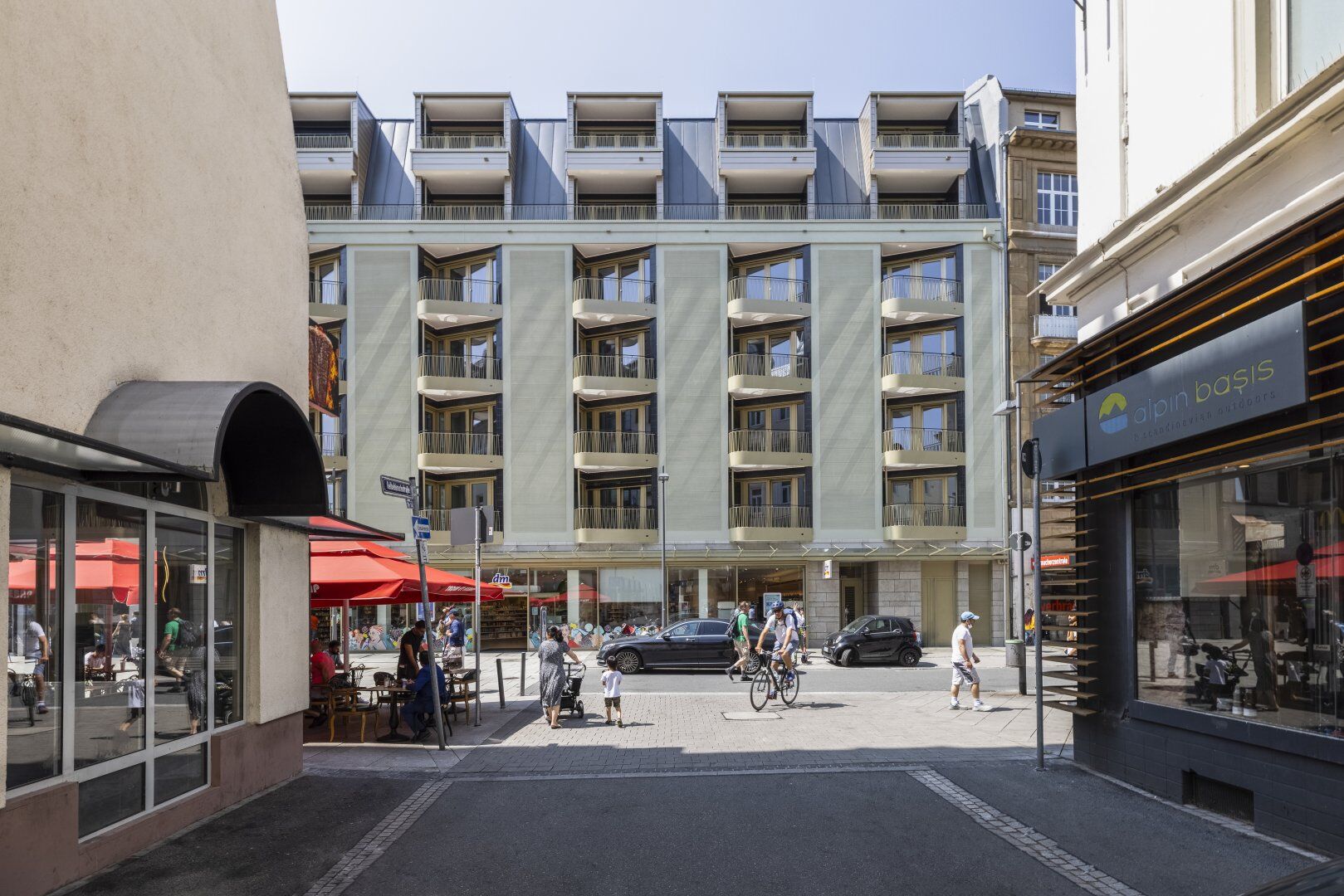 Townhouse: Architectural Pearl | BAUMIT | Archello