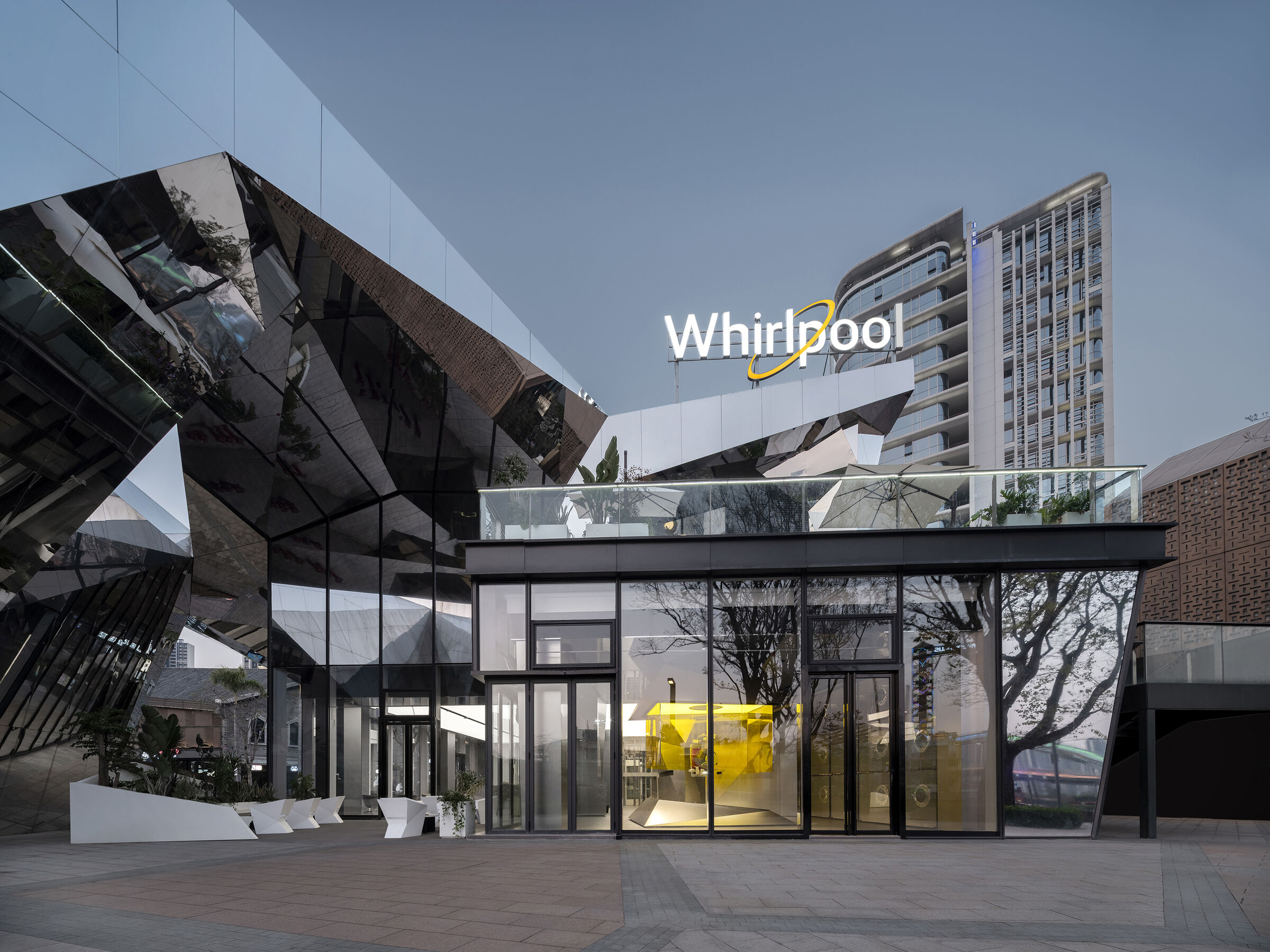 Gallery of W House – Whirlpool Brand Experience Center | MOC DESIGN ...