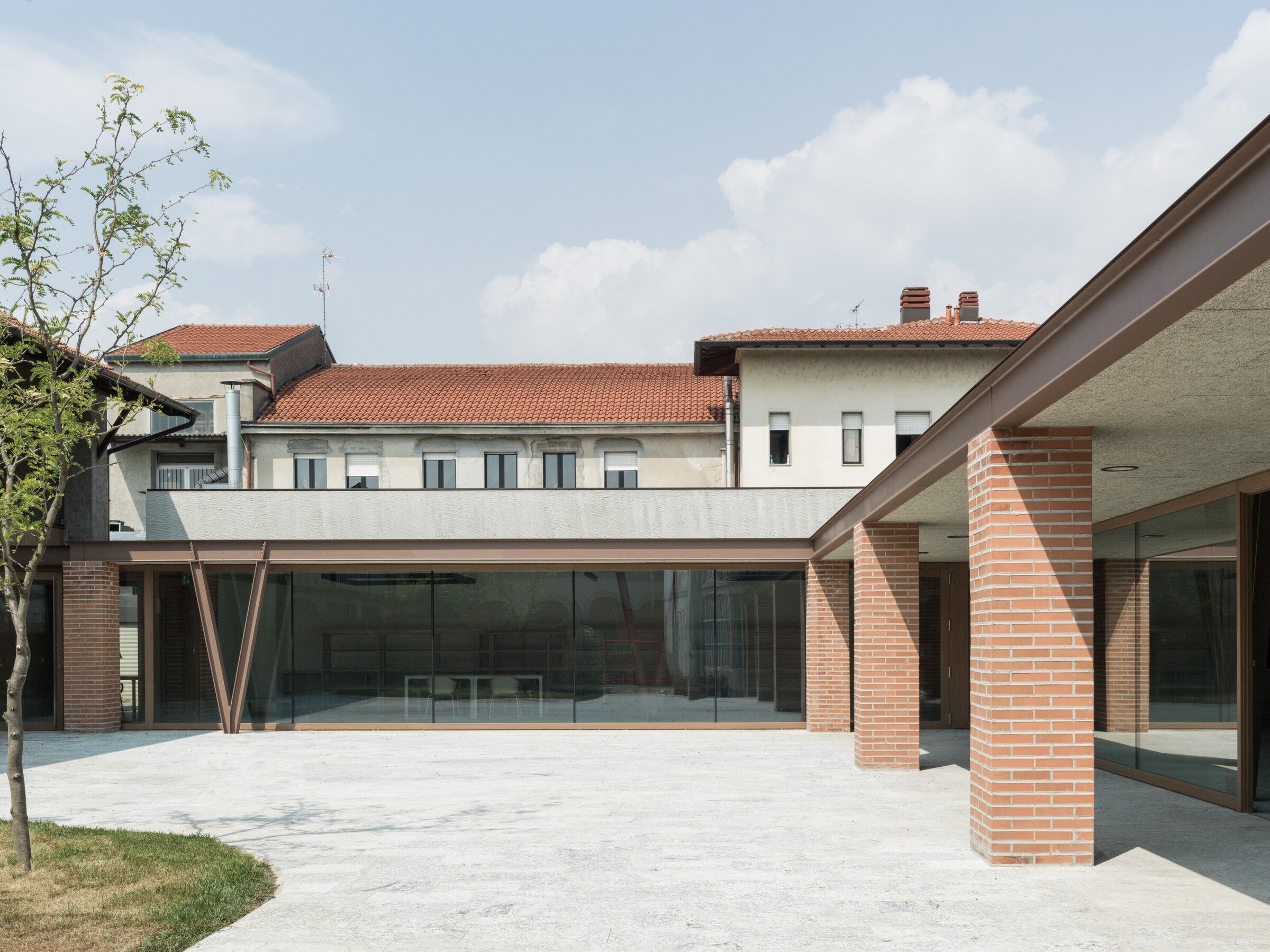 Arconate Small Library | act_romegialli | Archello