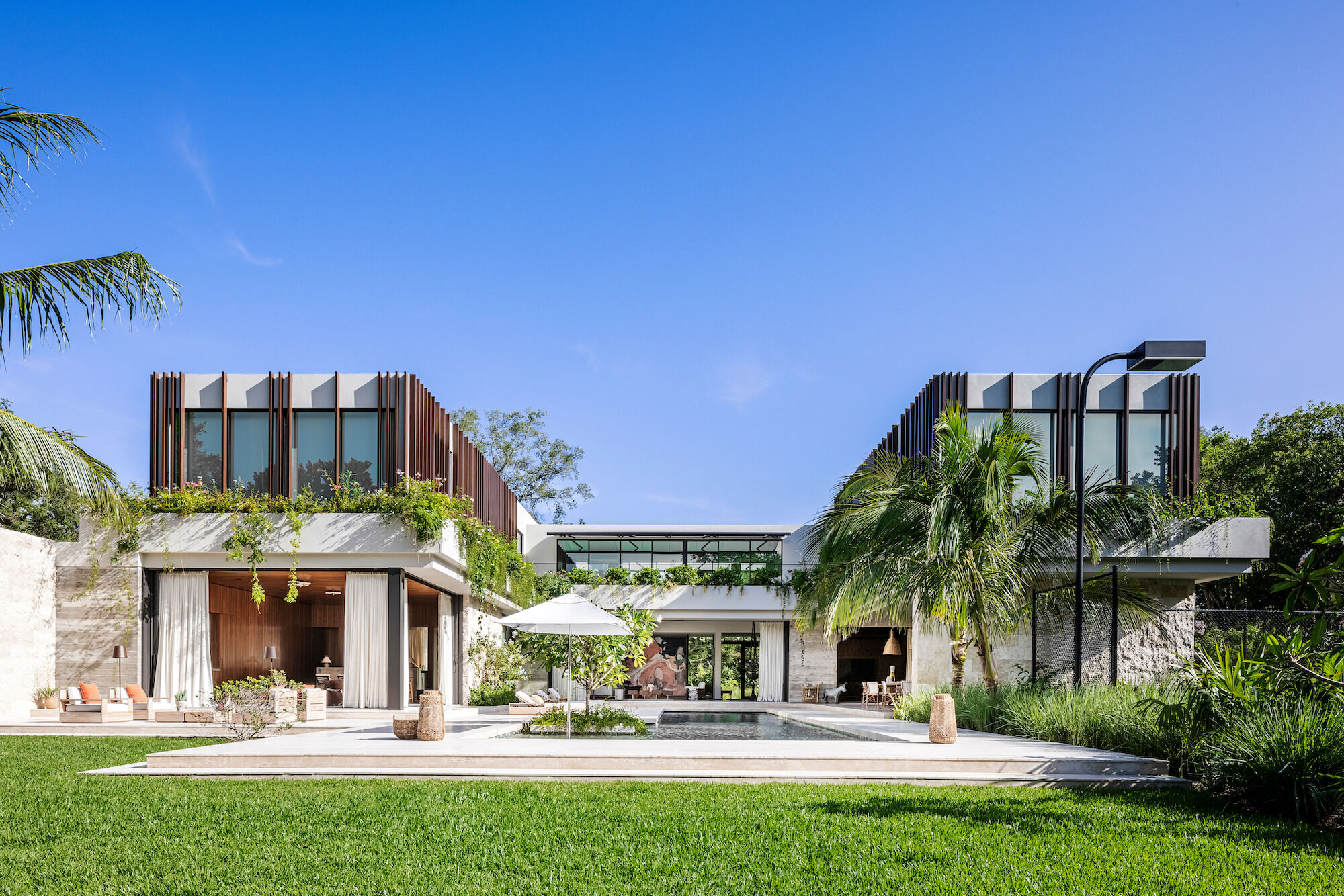 Modern Brazilian Home Design